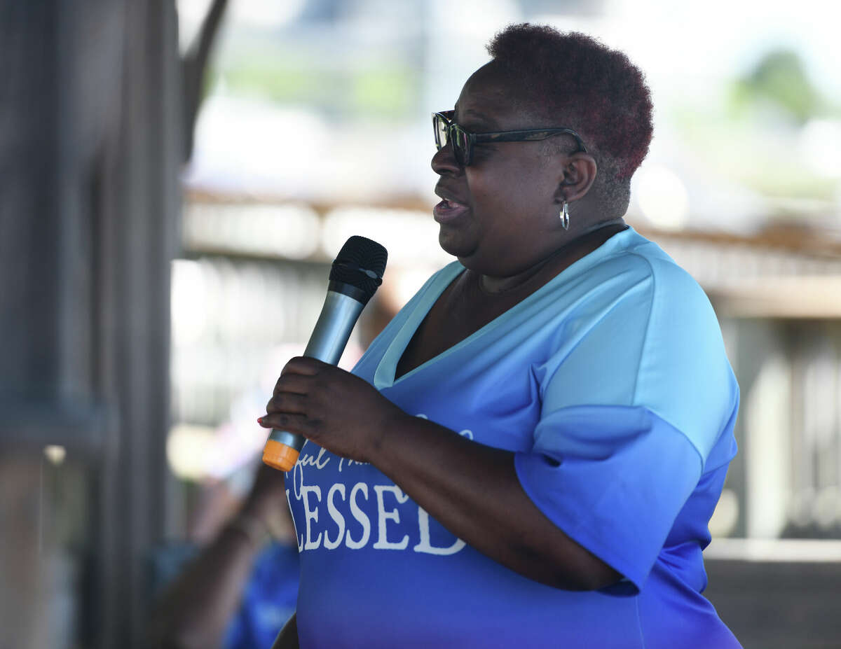 Dozens celebrate life of Stamford Rev. Tommie Jackson at Boccuzzi Park