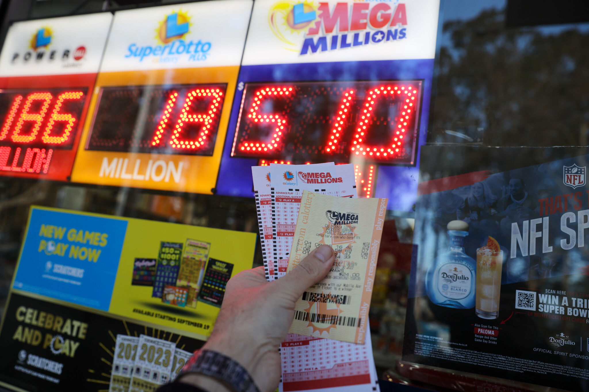 $2M Mega Millions ticket sold in Connecticut Lottery