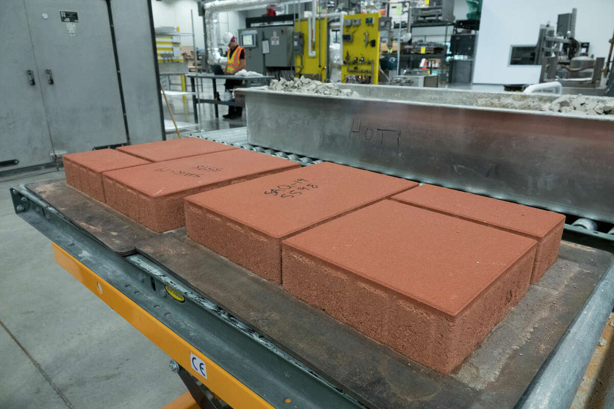 Cement maker Solidia seeks to reduce construction’s carbon footprint