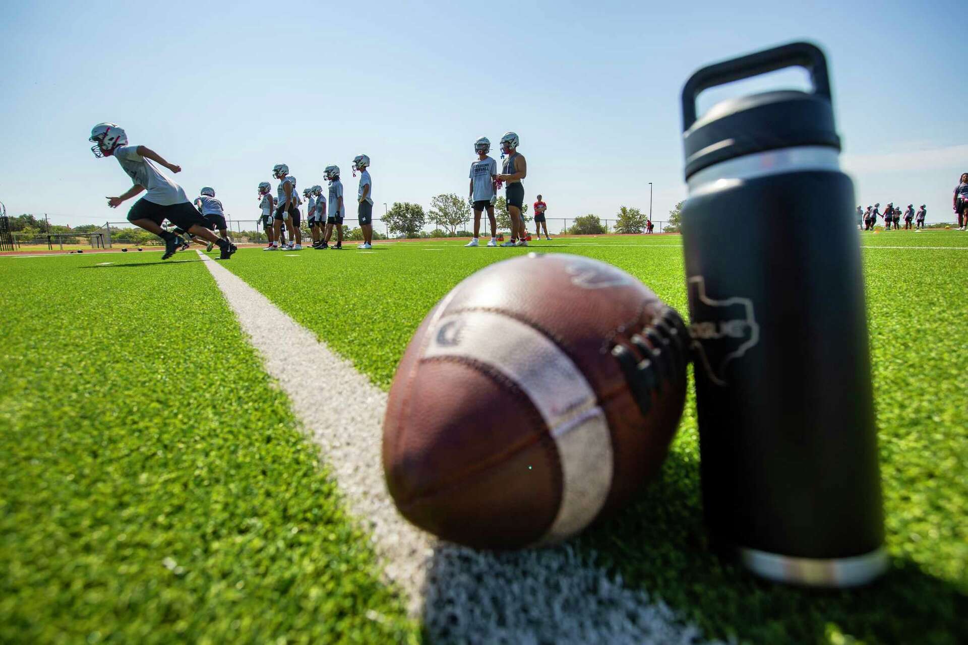 Stevens High School begins new era with Ryan Luna at quarterback