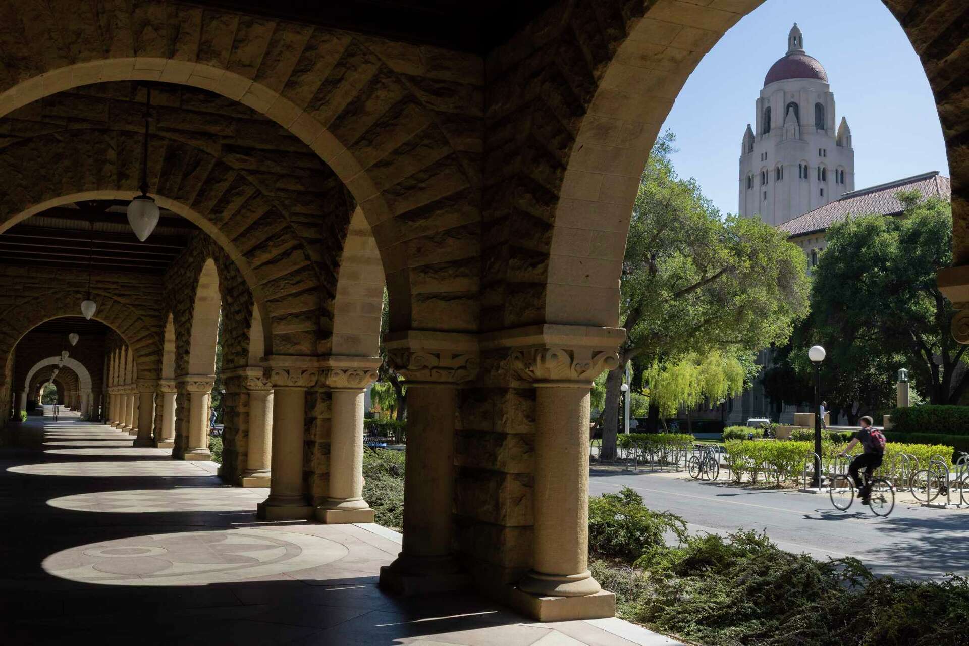 How family income impacts Stanford admission vs UCLA, UC Berkeley