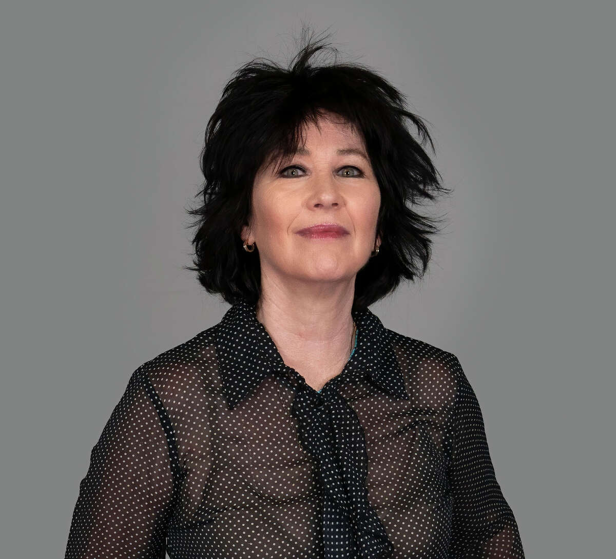 'Head Over Heels' in Austin features a real Go-Go leading the band