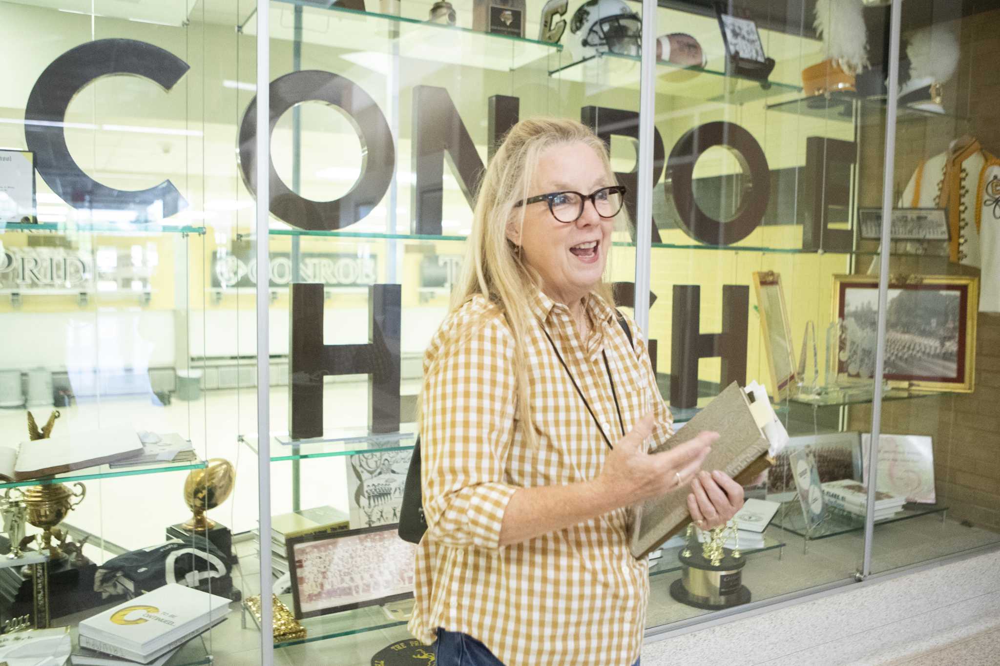 Conroe grads reflect on school's evolution as students return to class