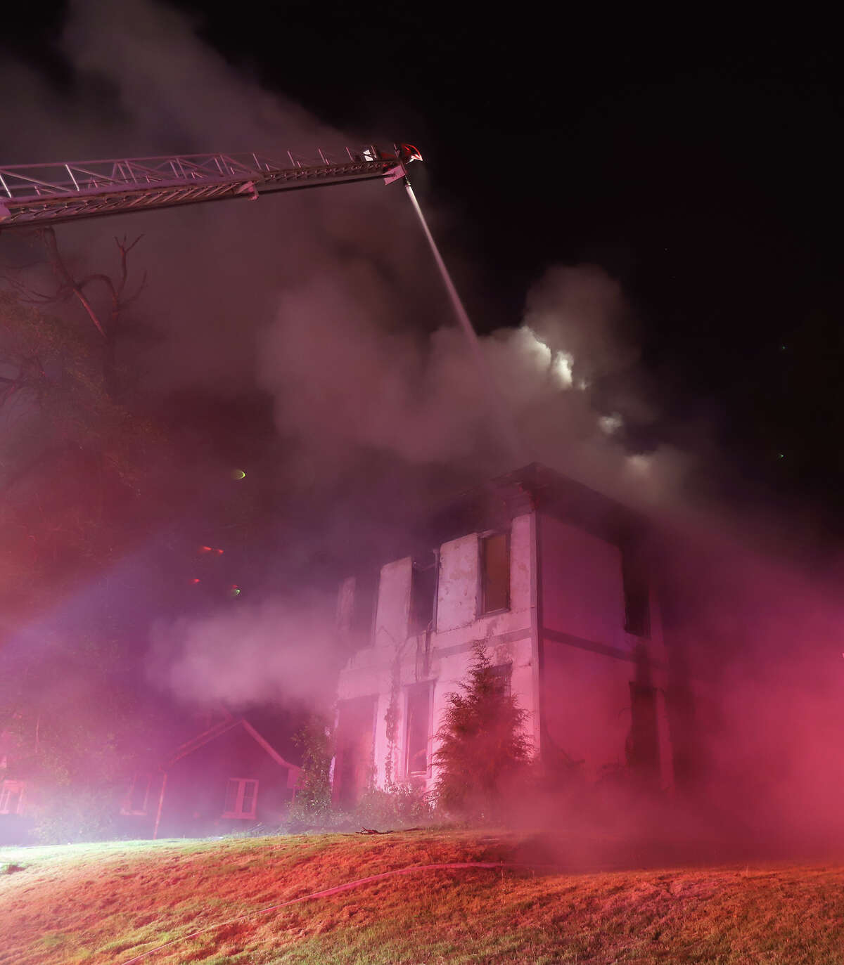 Empty house burns in Alton late Monday in fire termed suspicious