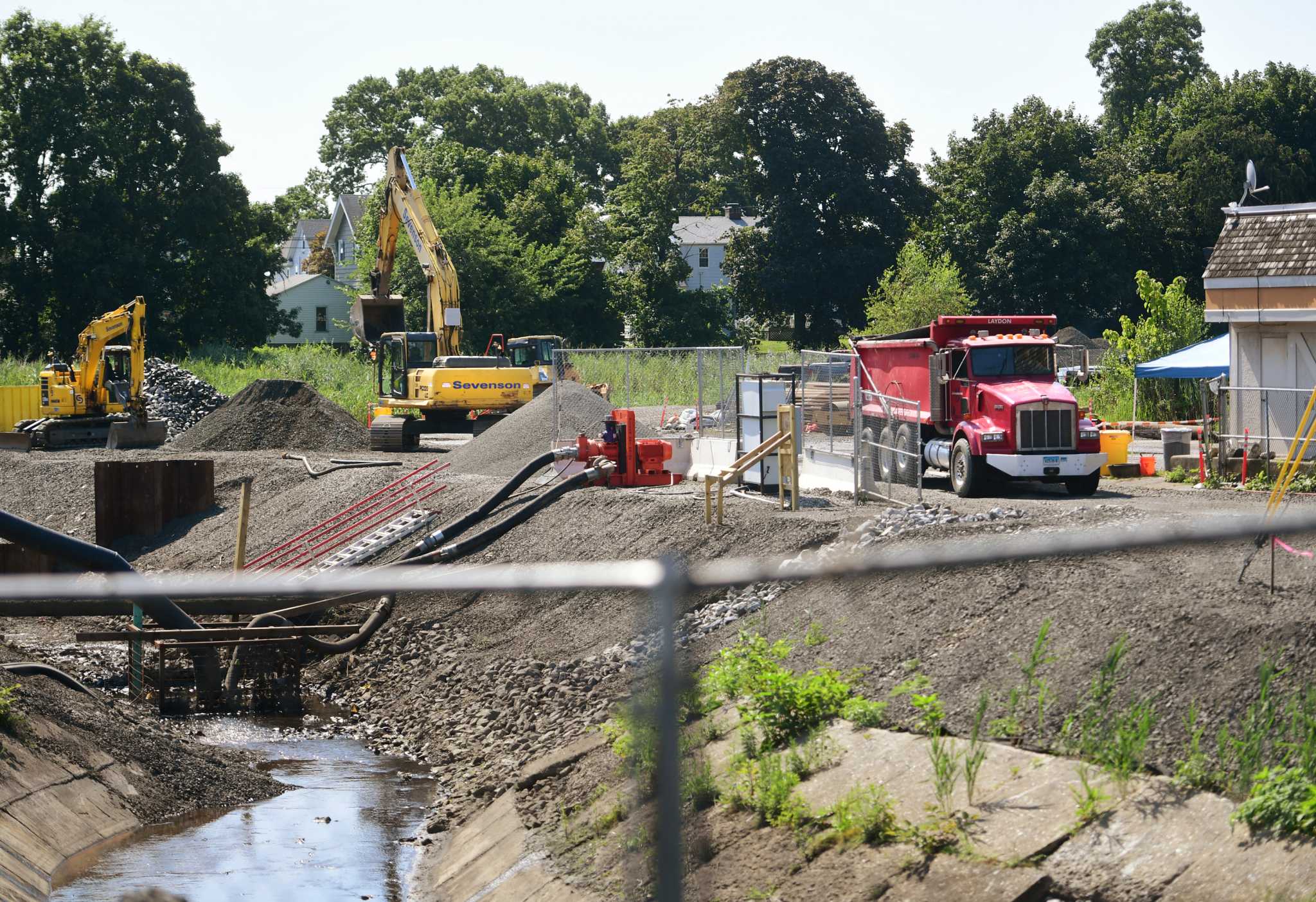 EPA: Raymark waste cleanup costs in Stratford balloon to $140 million
