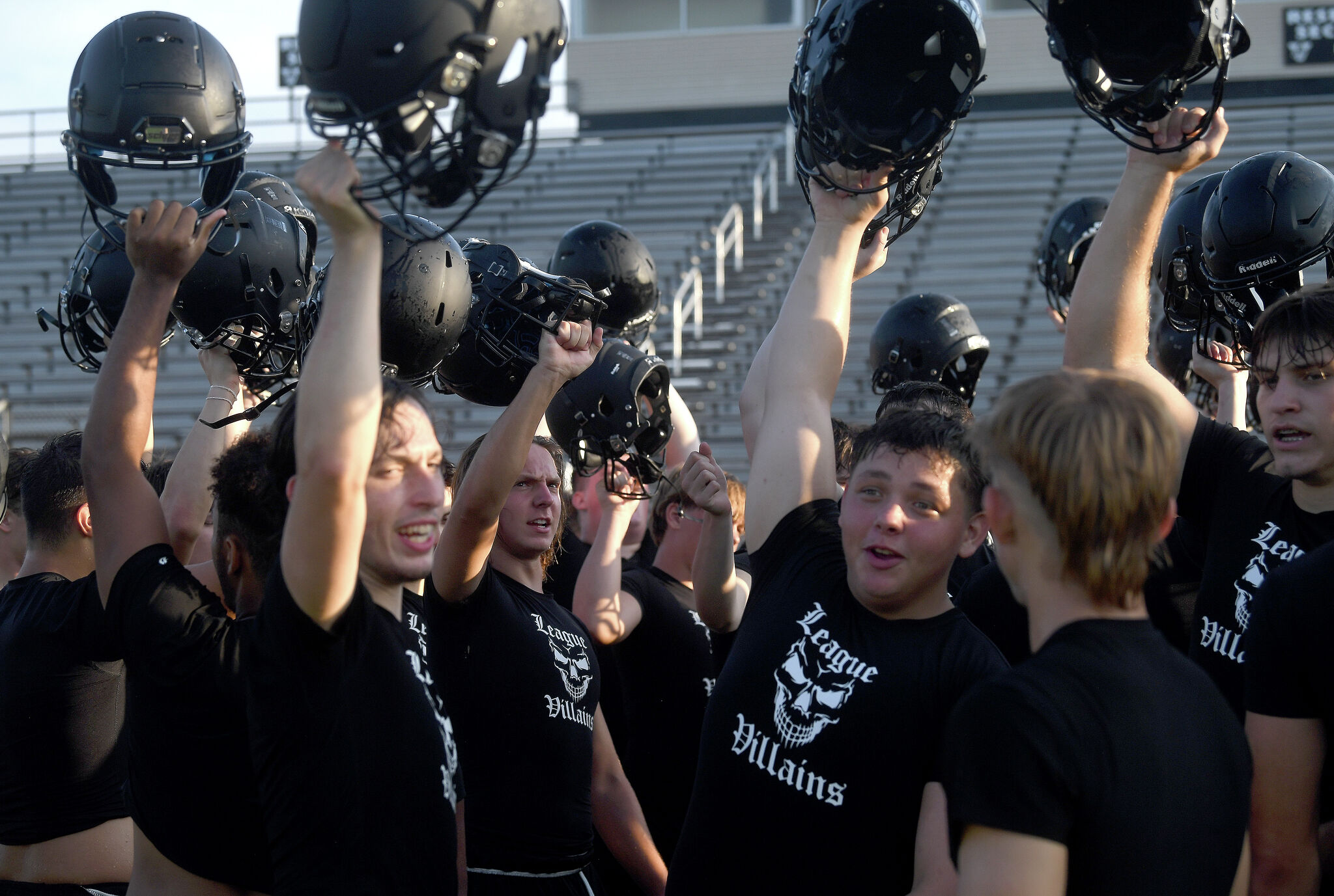 Vidor football is up and running before the sun rises