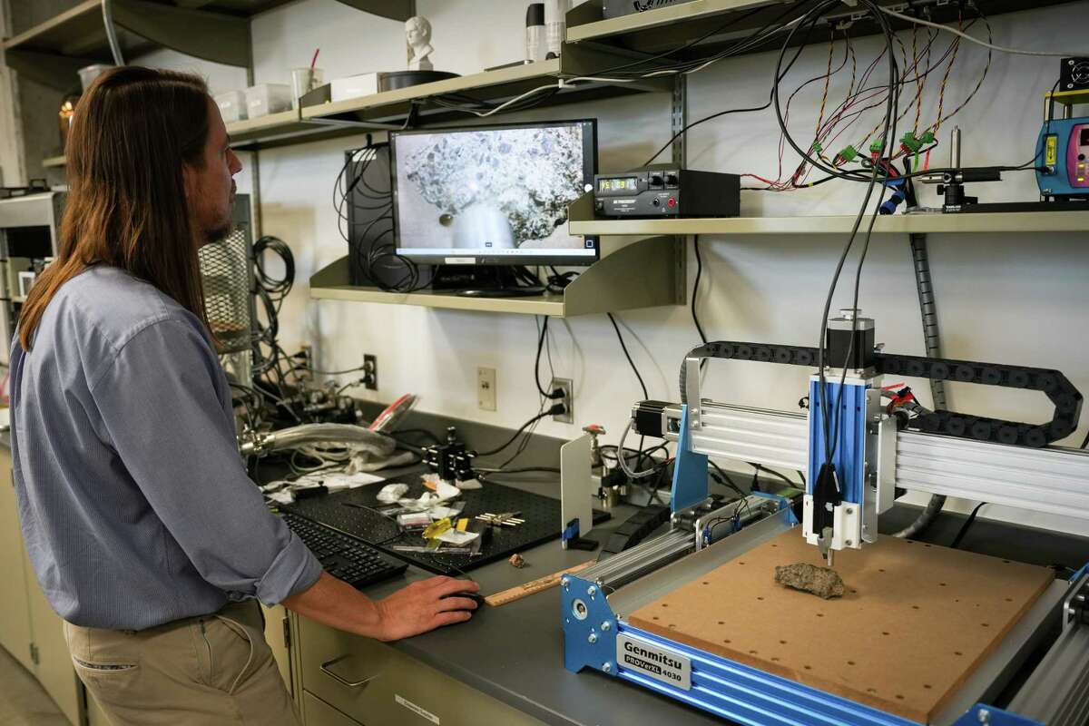 SpaceX Starship launch dumped sand across South Texas, researchers say