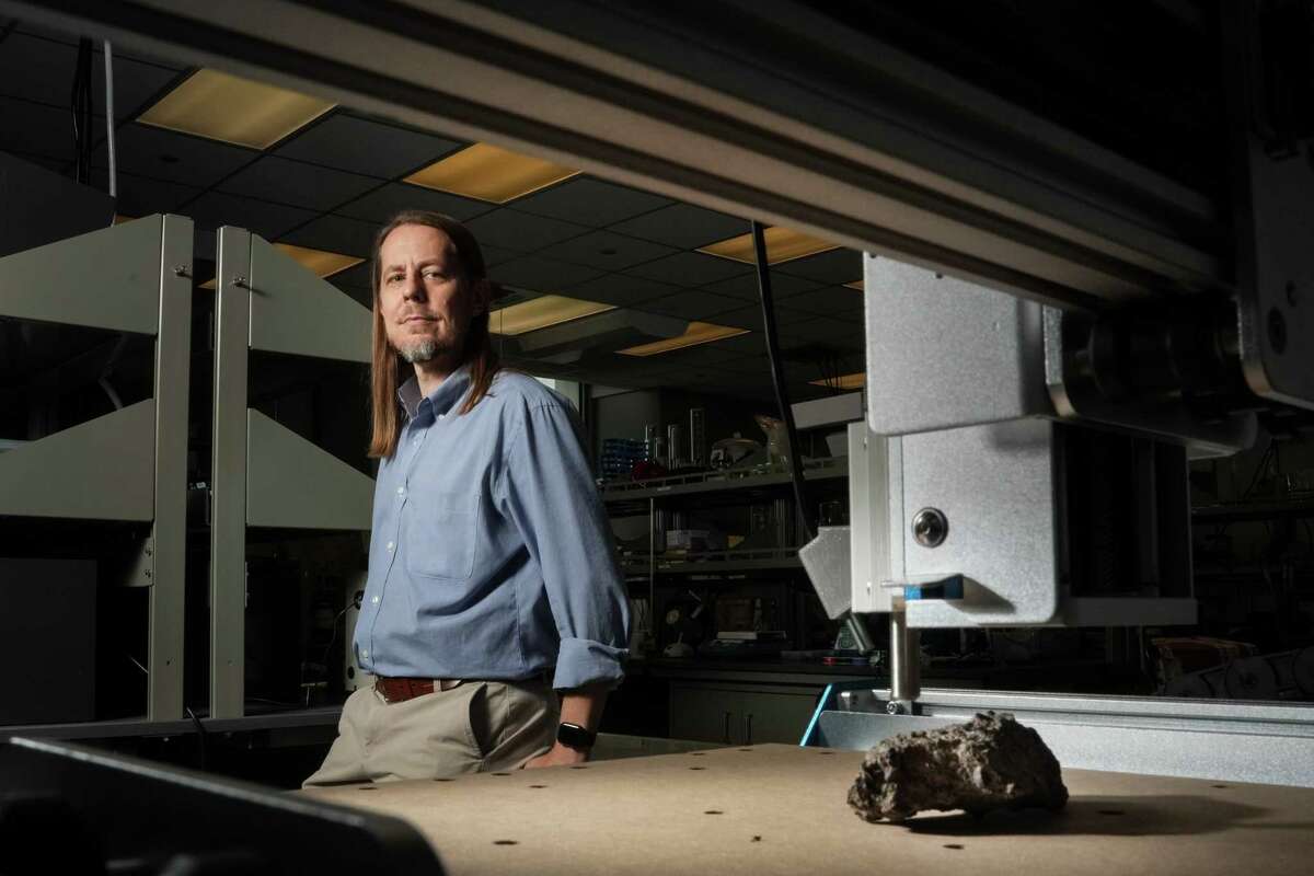 SpaceX Starship launch dumped sand across South Texas, researchers say