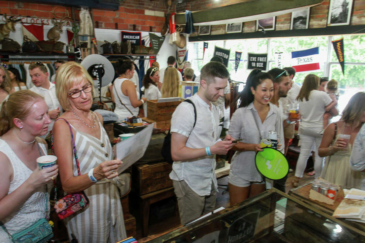 Houston White Linen Night returns to Heights: Parties, parking, more