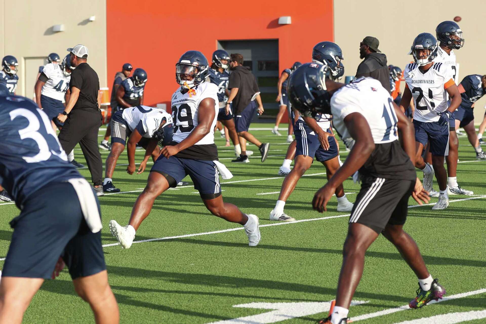 UTSA safety Rashad Wisdom savors final season with Roadrunners