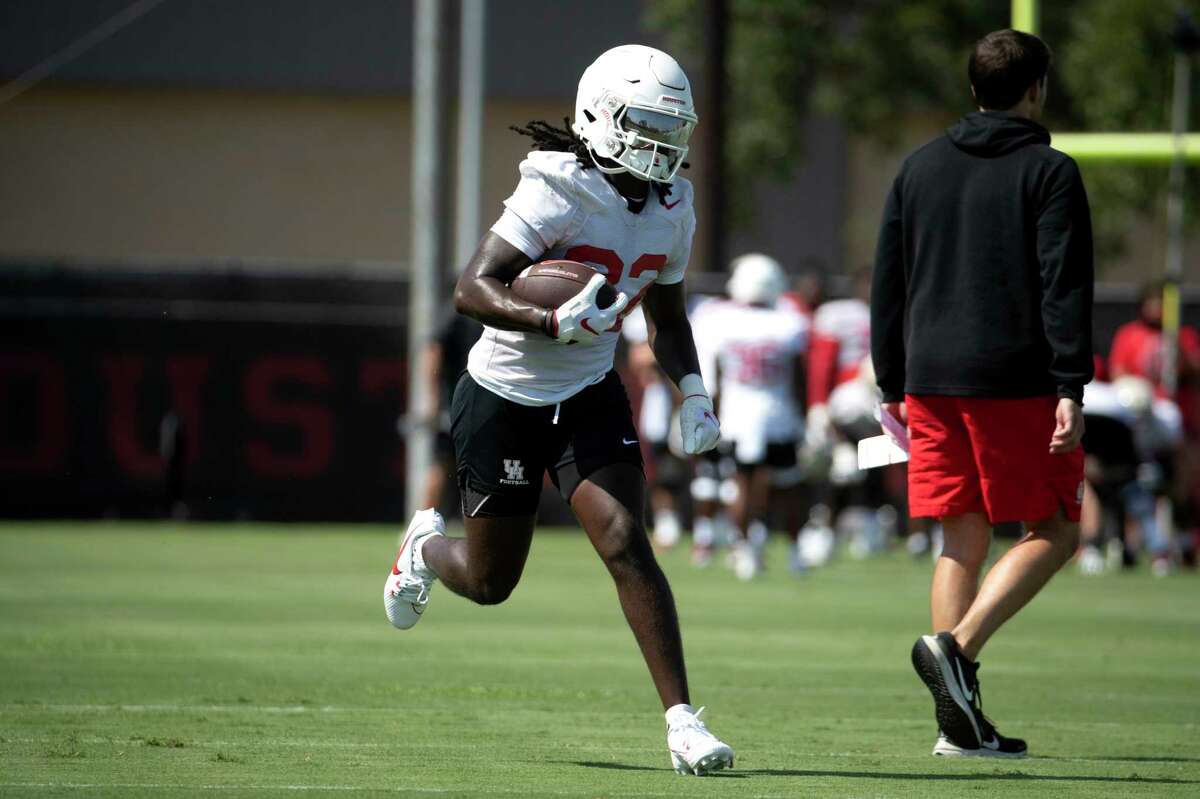 UH football: Receiver Matthew Golden welcomes all balls thrown his way