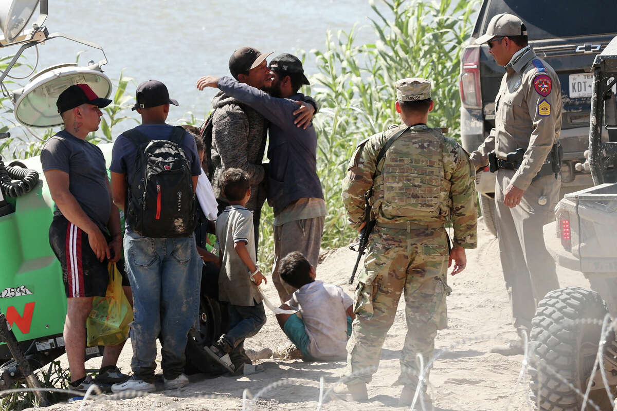 Texas DPS separates families at border in apparent policy shift