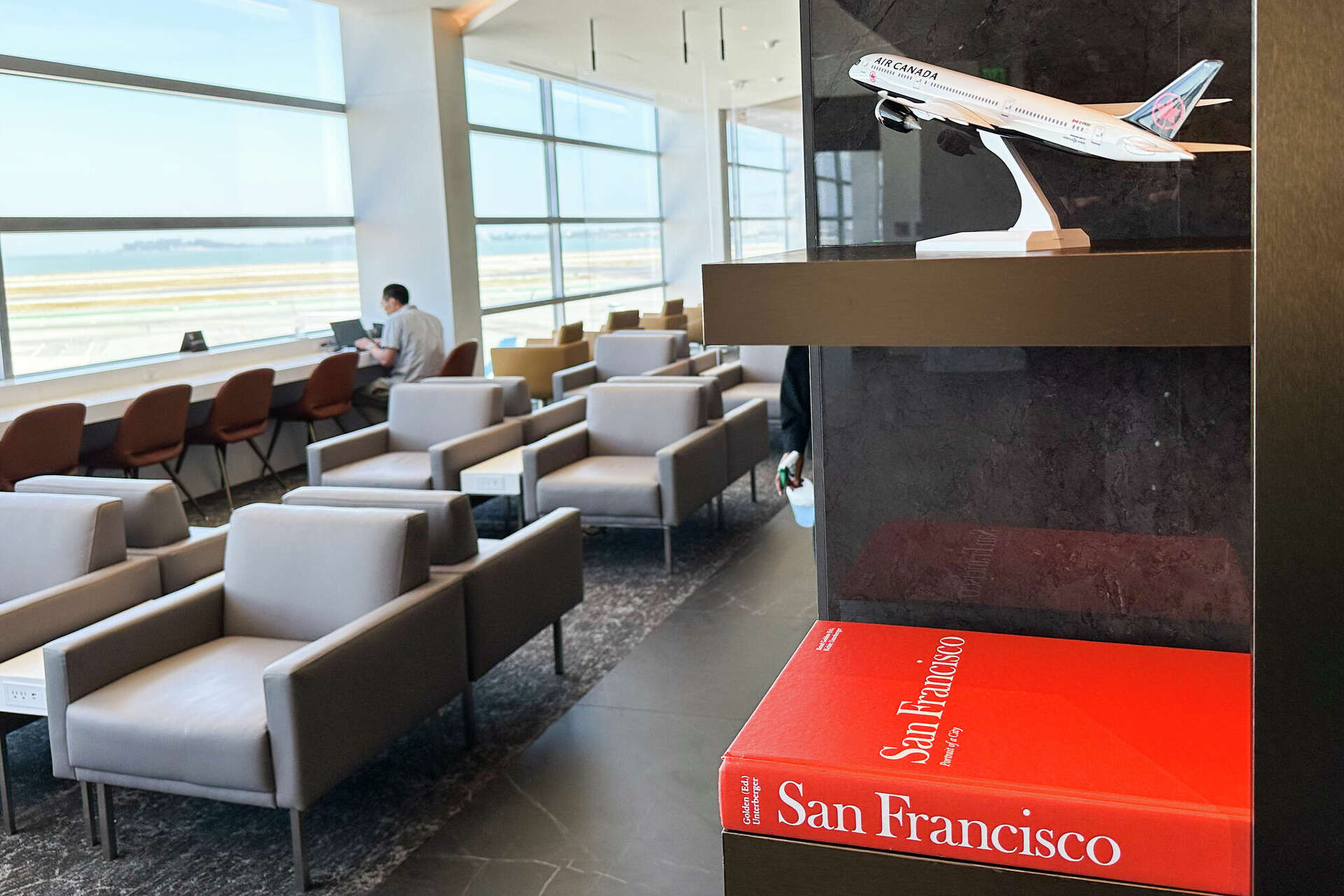 'Best airport lounge I've ever been to': Inside SFO's new luxe lounge