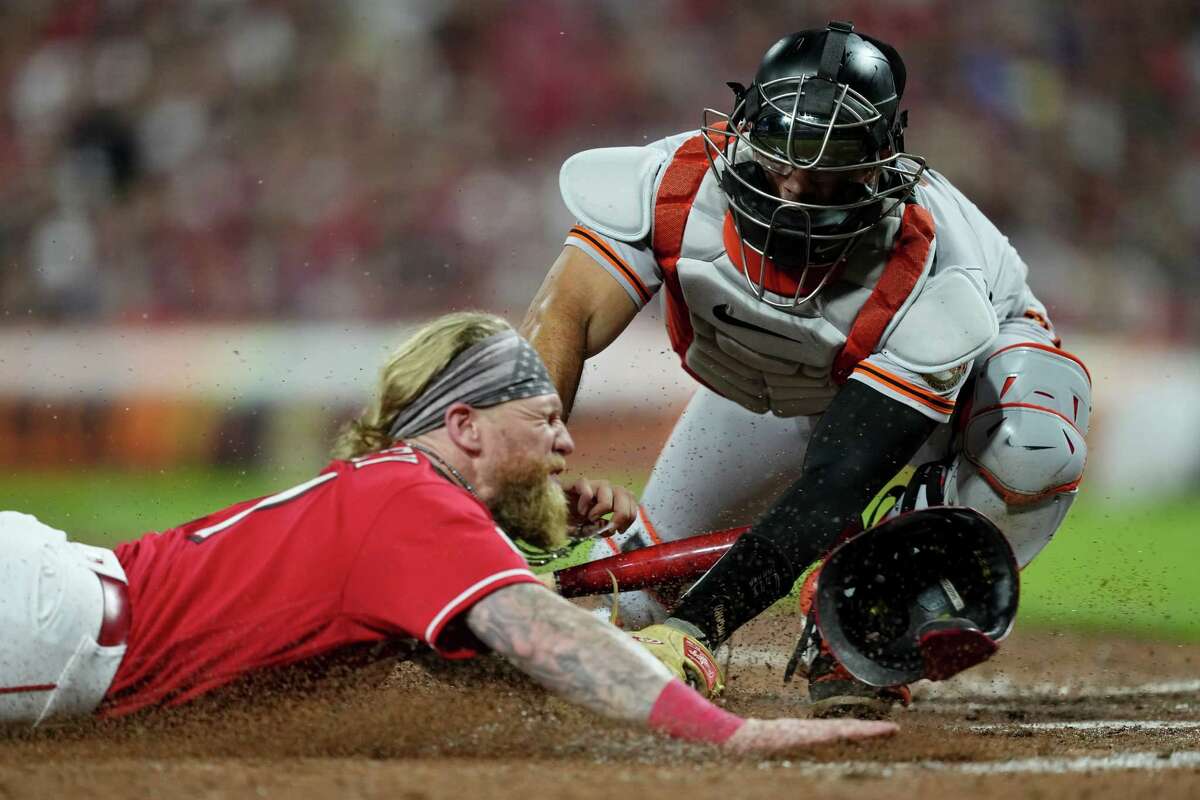 Rare pair: Giants rookies Bailey and Sabol thriving behind the plate