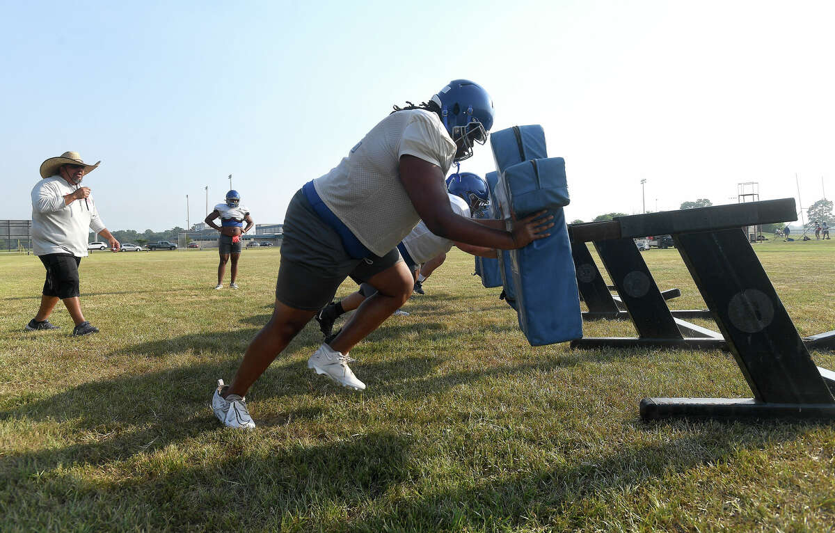 West Brook Bruins get ready for football season