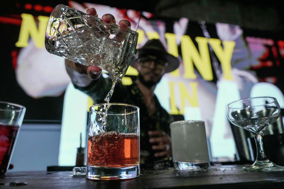 Houston bartenders face off in cocktail competition for cash prizes