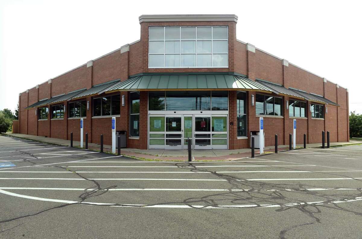 Orange working to fill vacant Boston Post Road retail spaces
