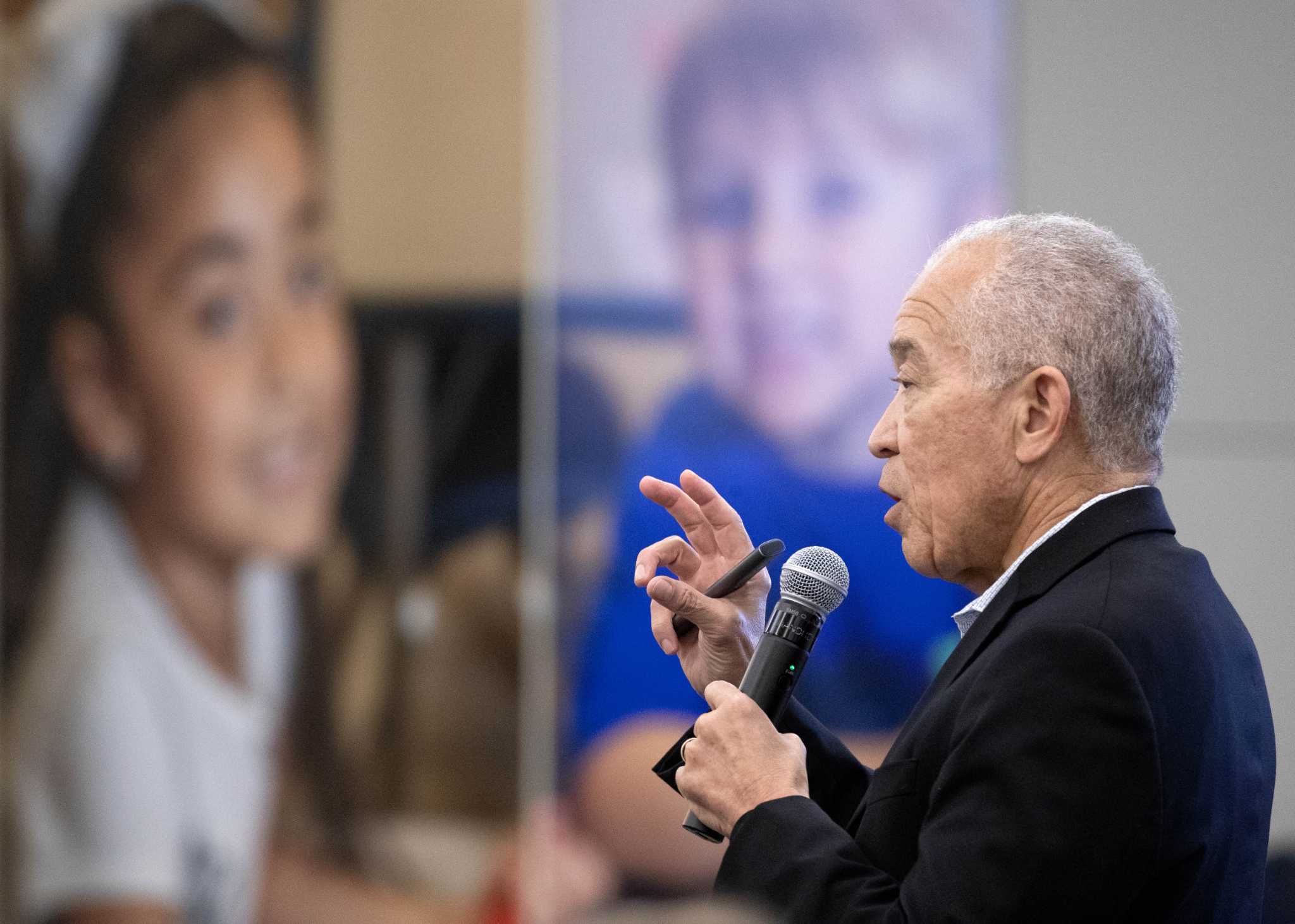 HISD NES reforms coming to 85 schools. Here's what you need to know.