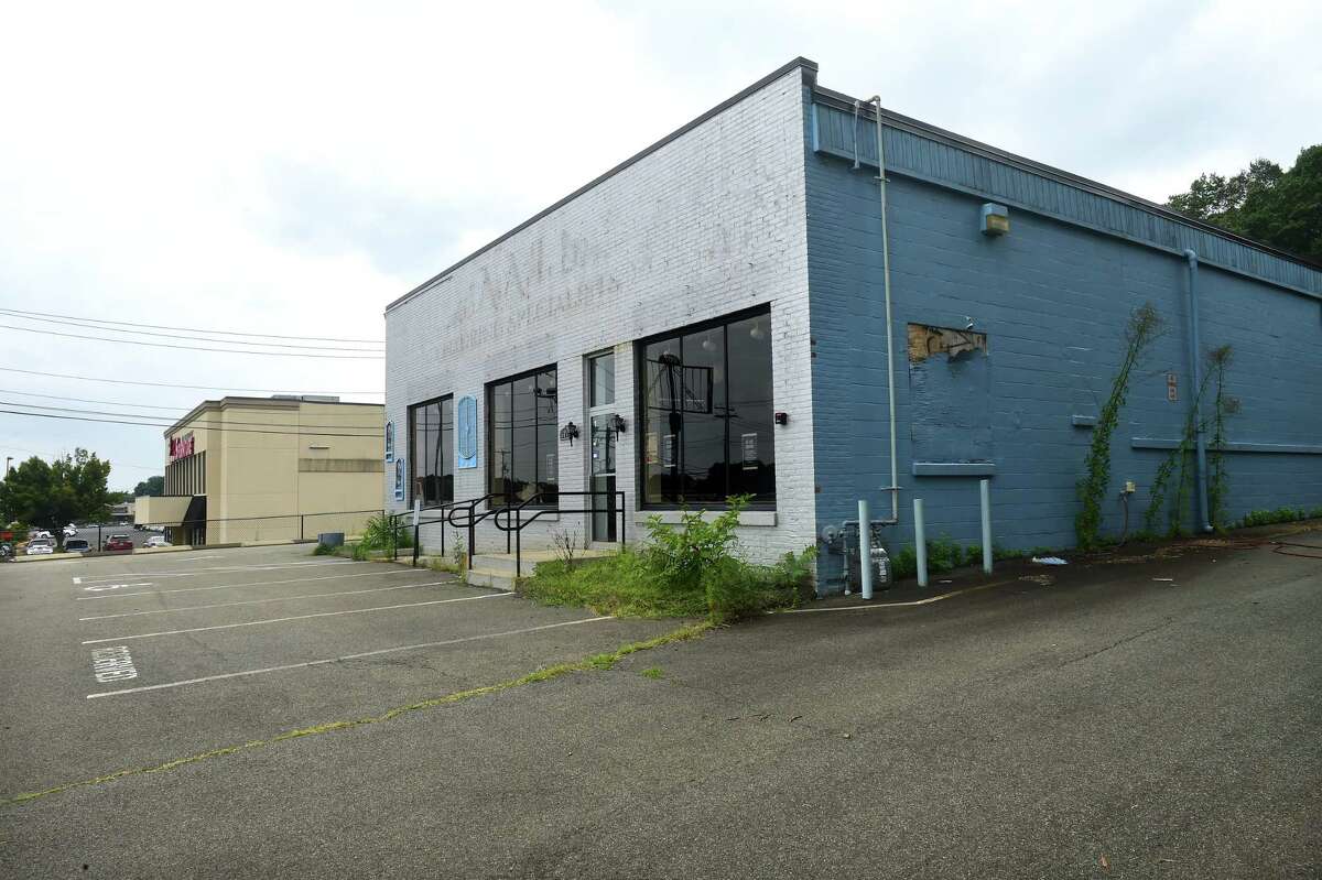 Orange working to fill vacant Boston Post Road retail spaces