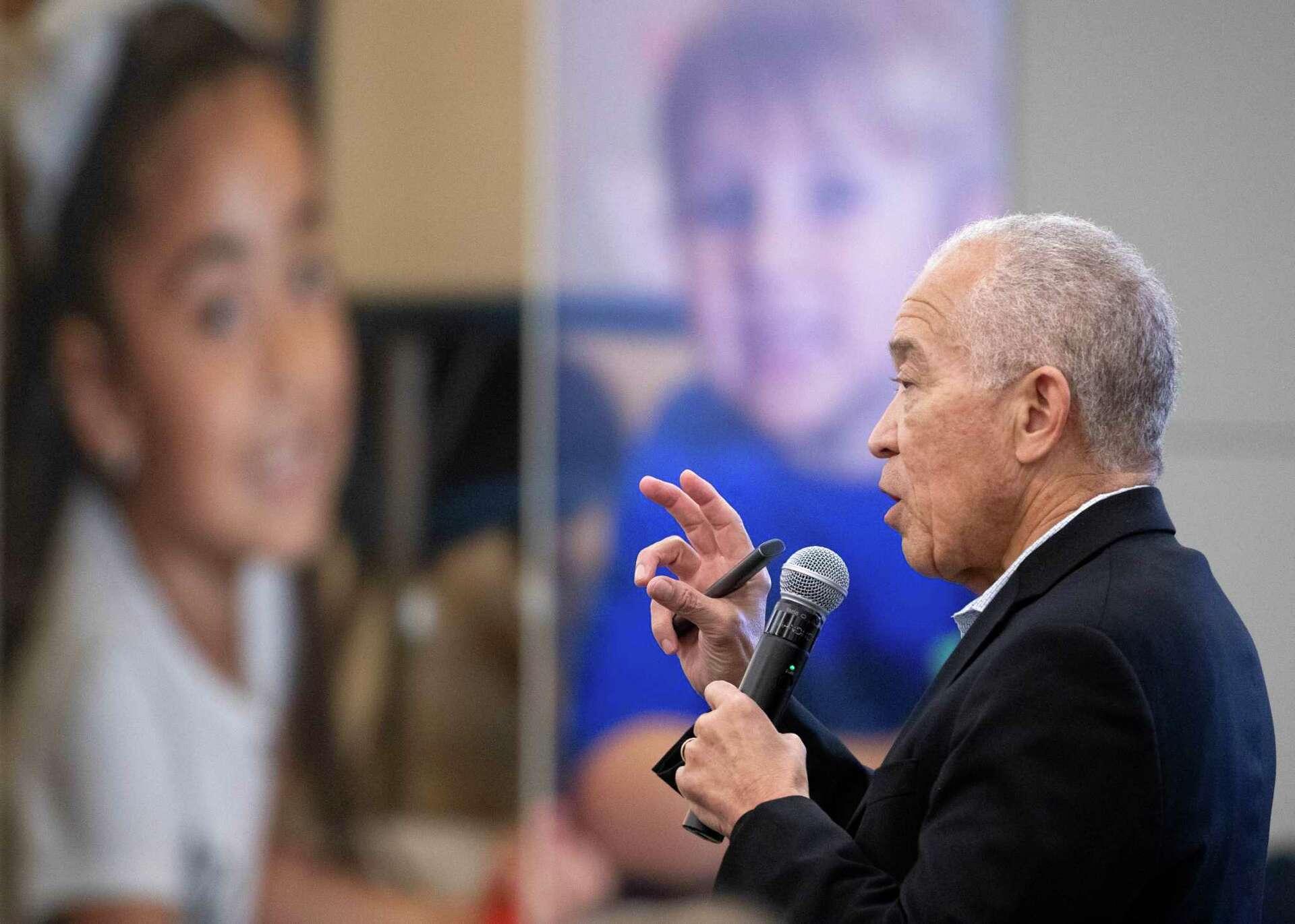 Superintendent Miles: Houston ISD students need more days in school