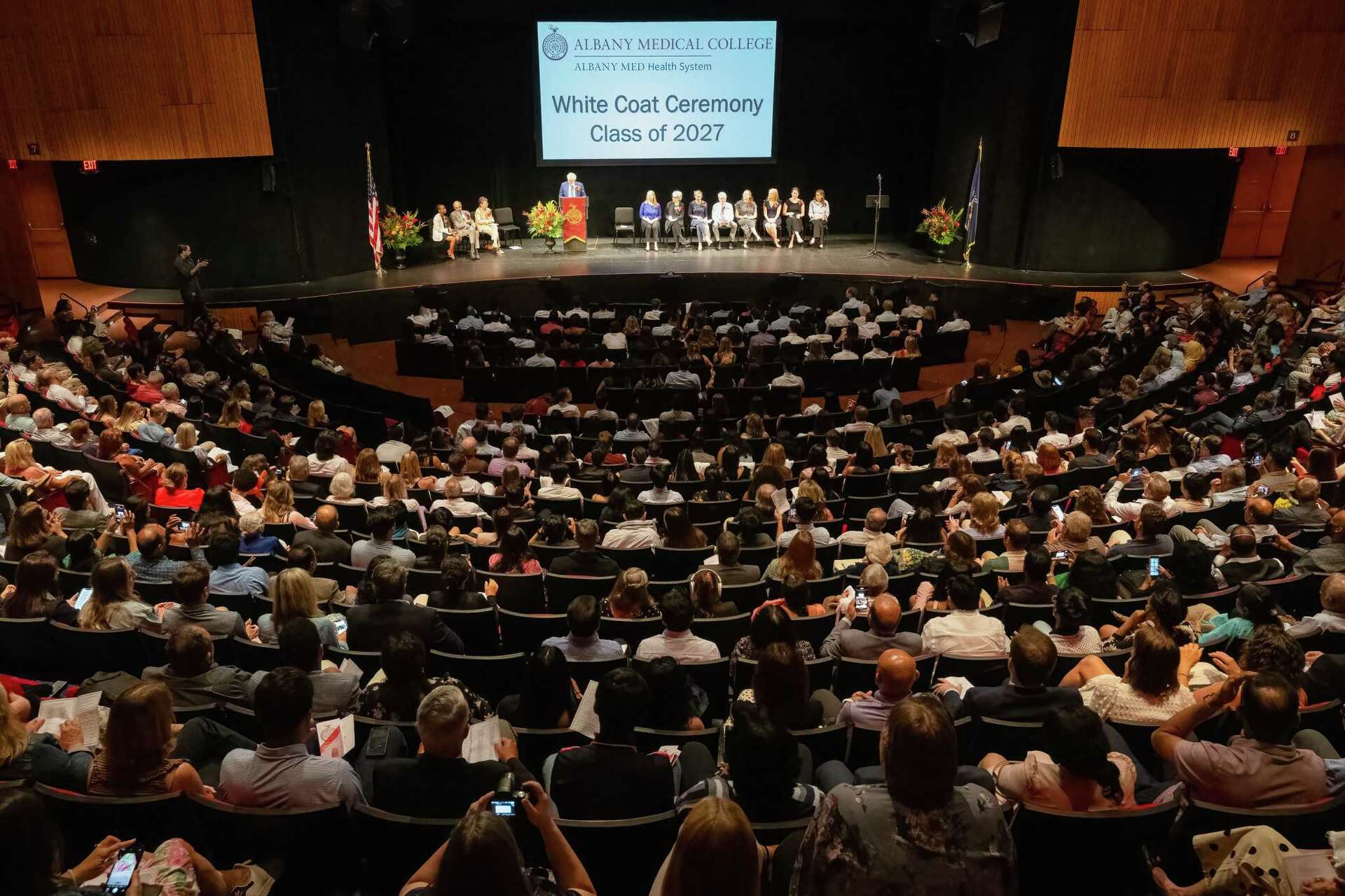 Albany Medical College welcomes new class in White Coat ceremony
