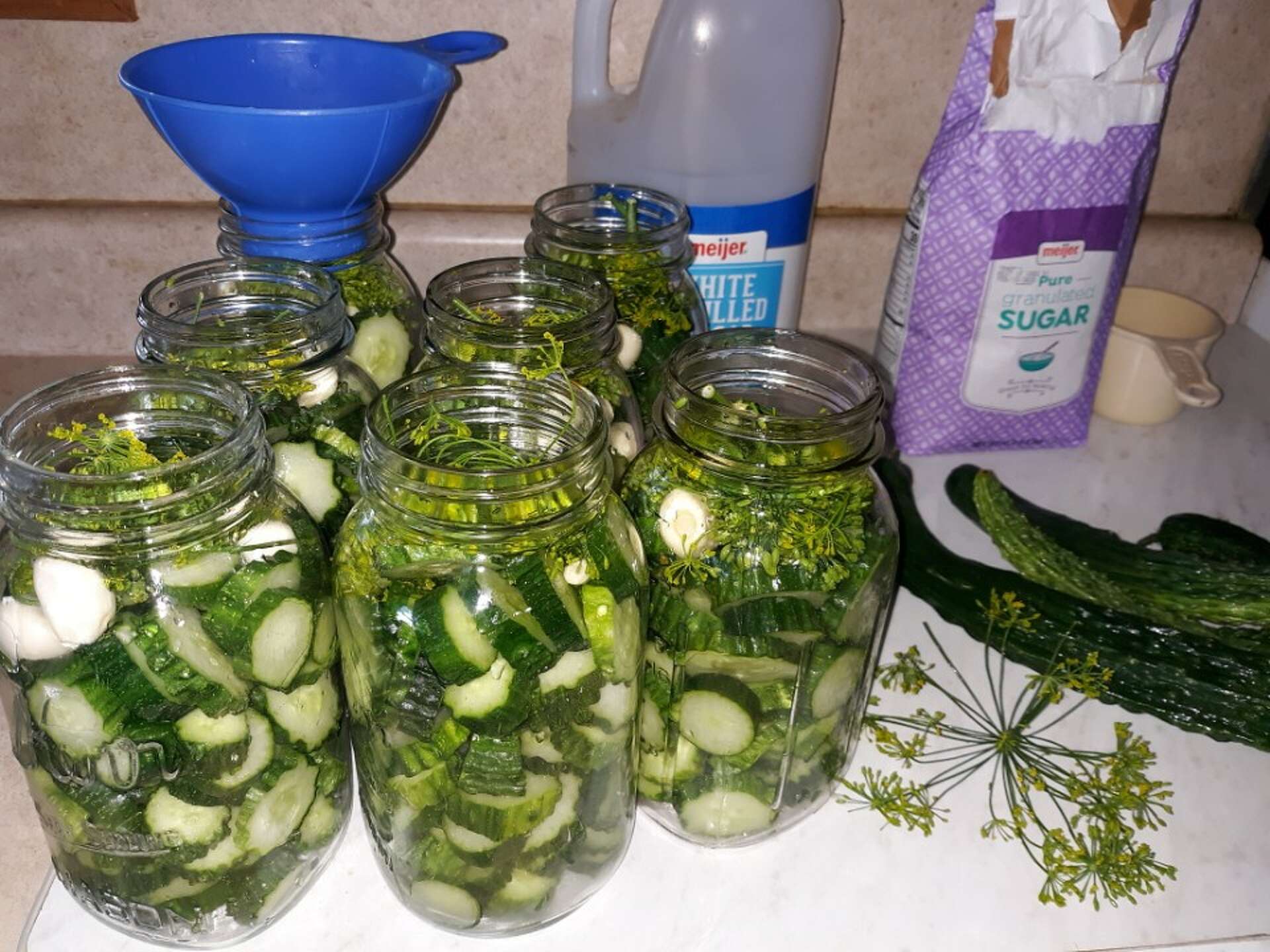 How to make sweet dill pickles