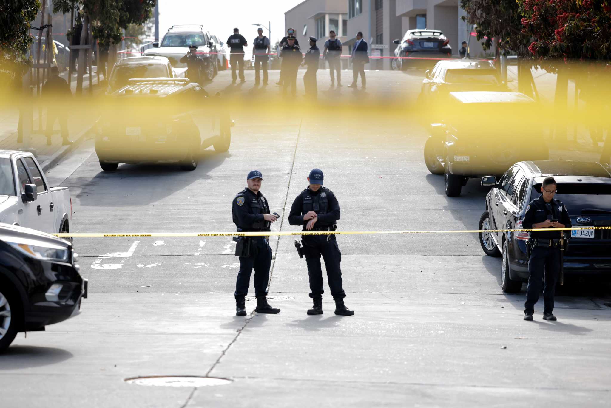 Video shows S.F. police fatally shoot man after he pointed pistol