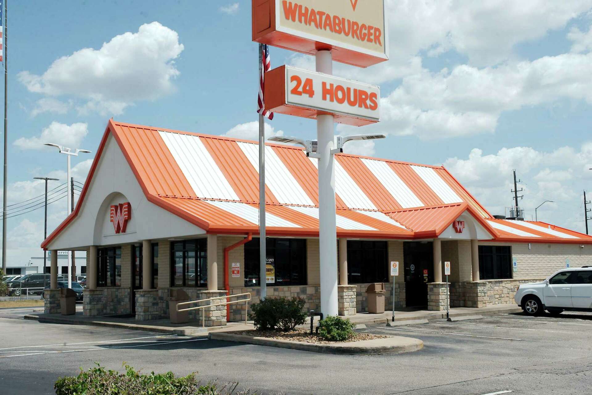 Whataburger to offer 75-cent burgers Friday to celebrate anniversary