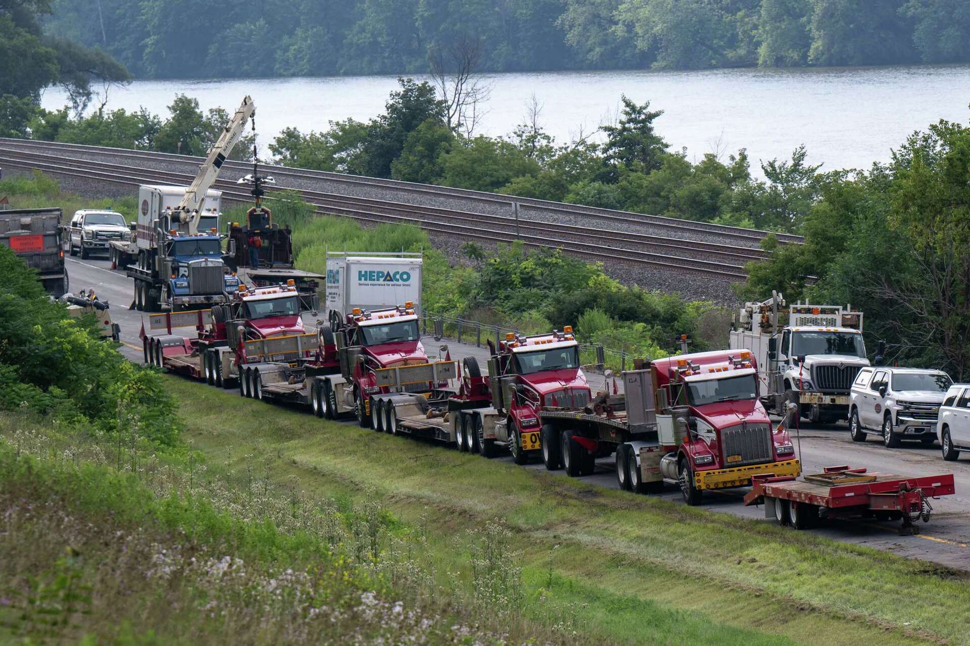 Investigation, cleanup continue following Amsterdam train derailment