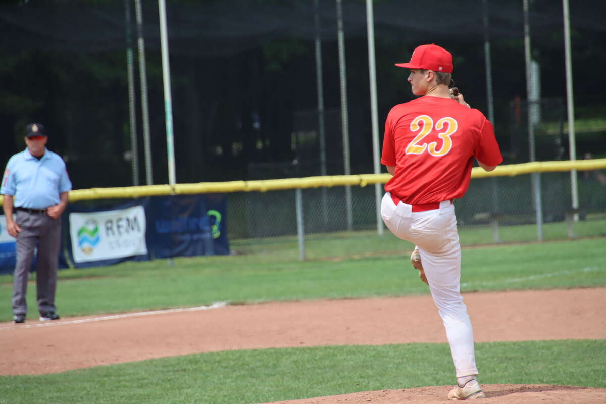 Berryhill whips Illinois, advances to regional final