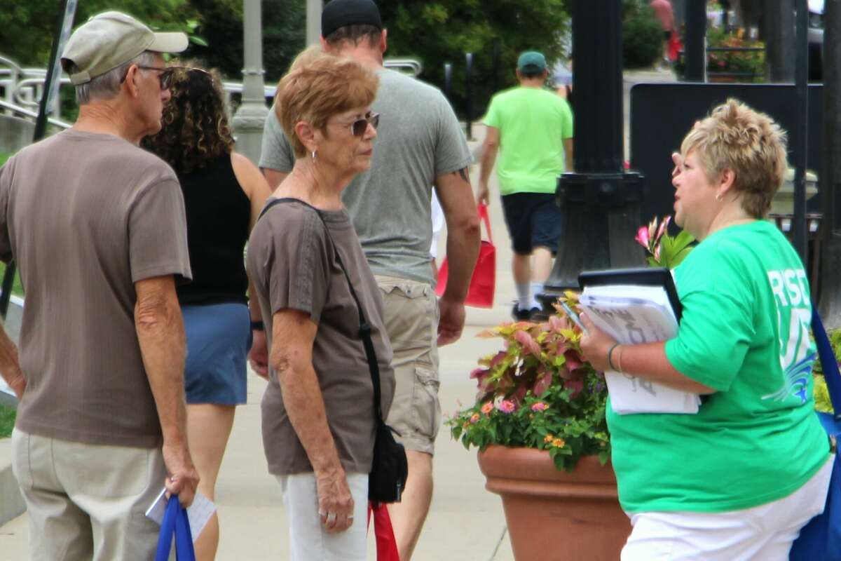 SIUE leaders, clerical workers' union set for new contract talks