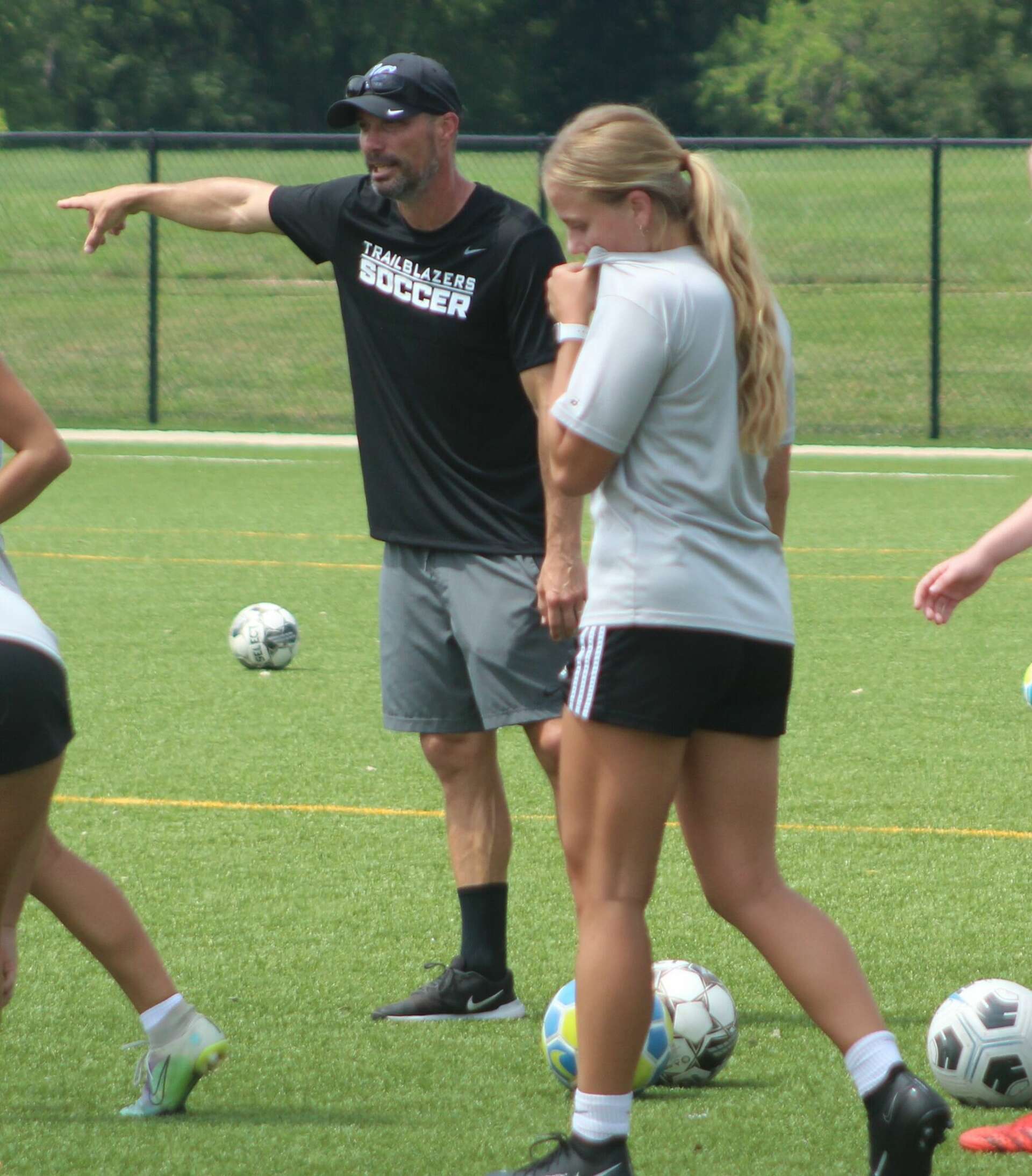 Justin Bernaix to coach Edwardsville High girls and LC women's soccer