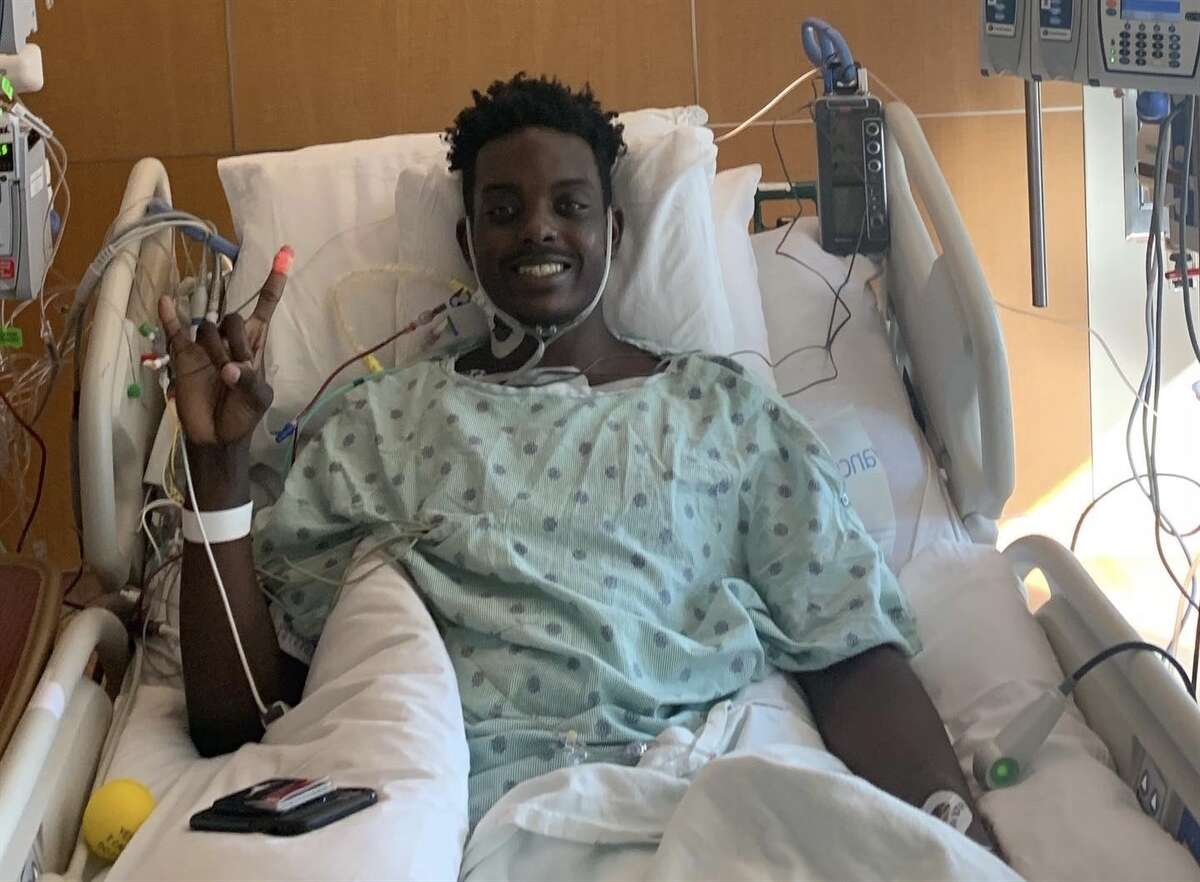 Ex-Texas DE Peter Mpagi chases a new dream after heart transplant