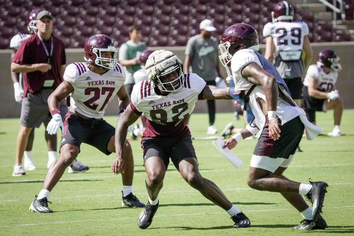 New Texas A&M OC Bobby Petrino running offense in SEC again