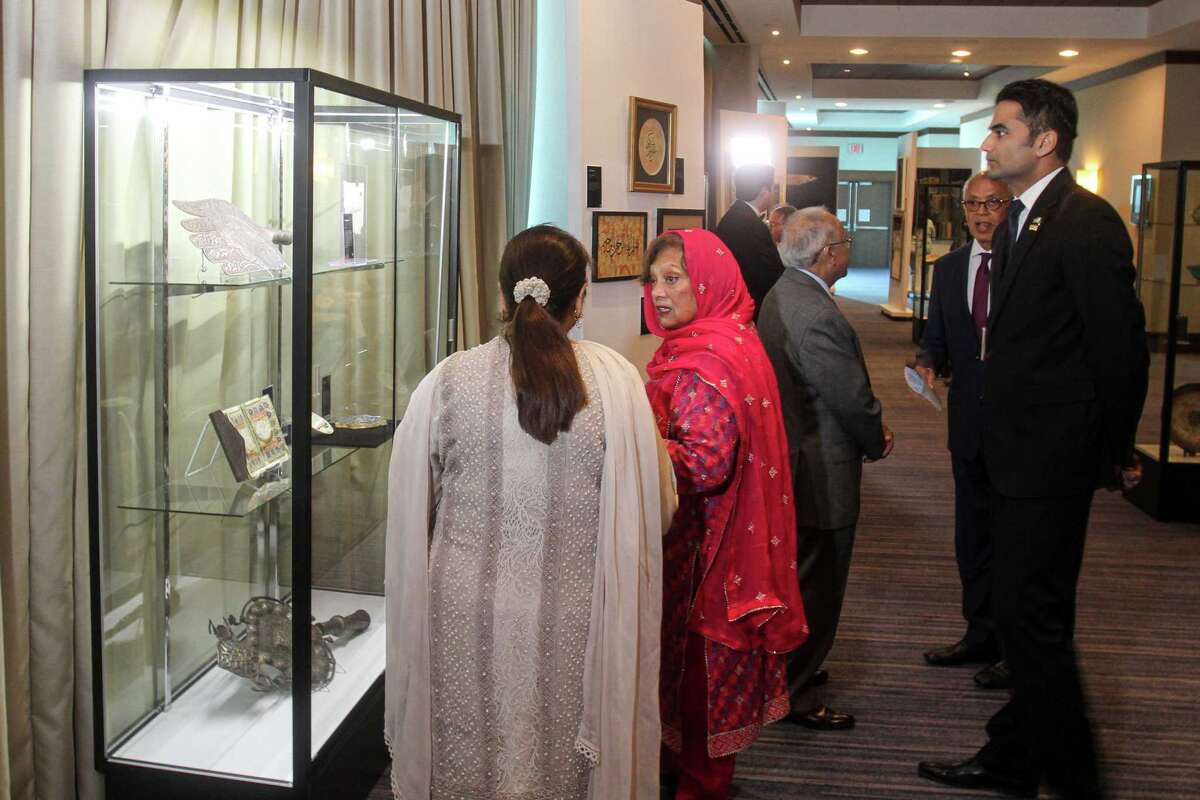 Islamic Arts Society builds bridges with exhibit and gala