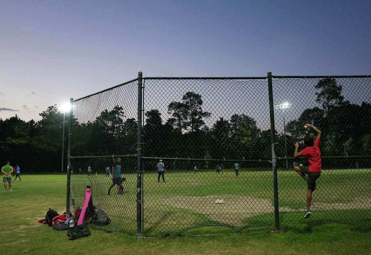 Houston cricket craze continues with new Woodlands pitch