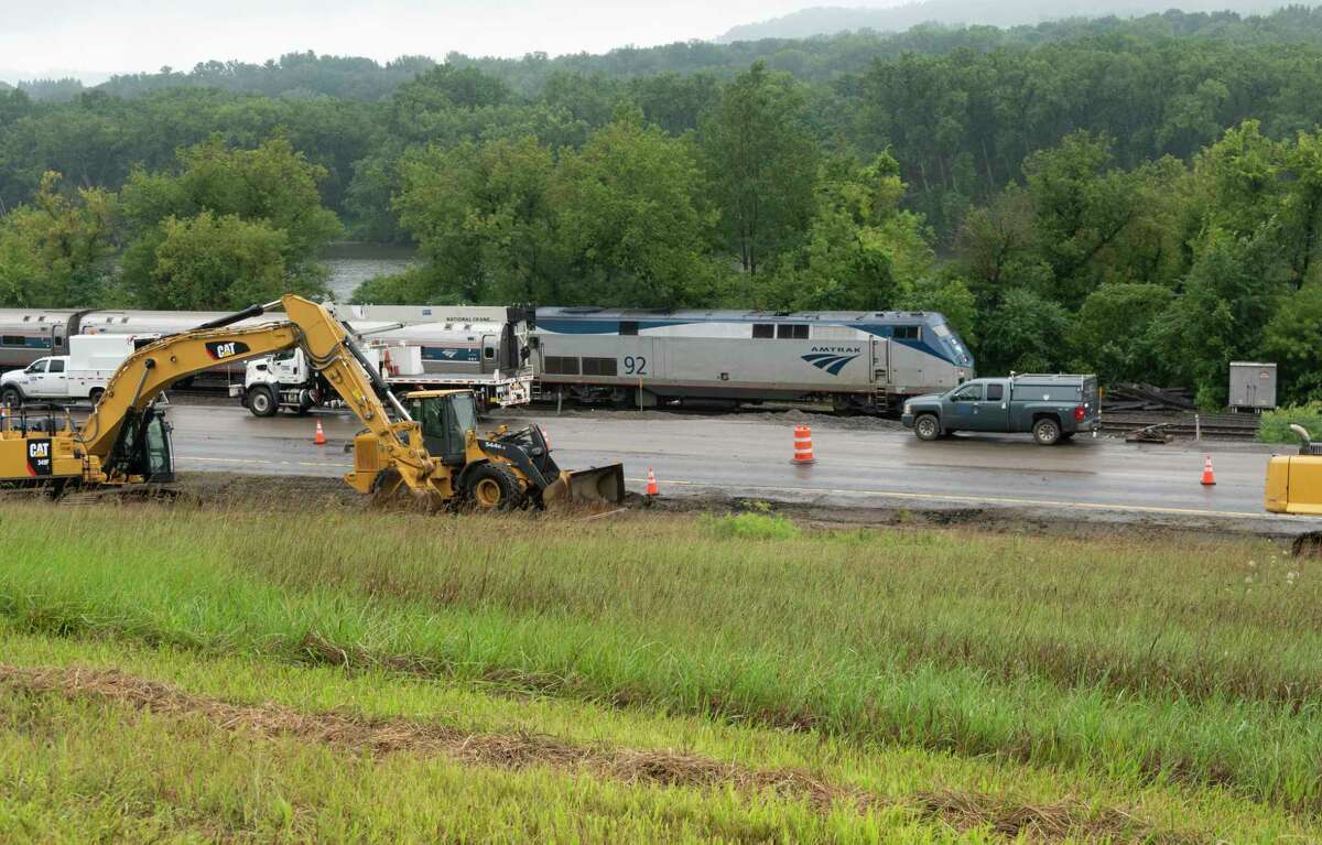 Amtrak lines, Route 5 traffic back after train derails near Amsterdam