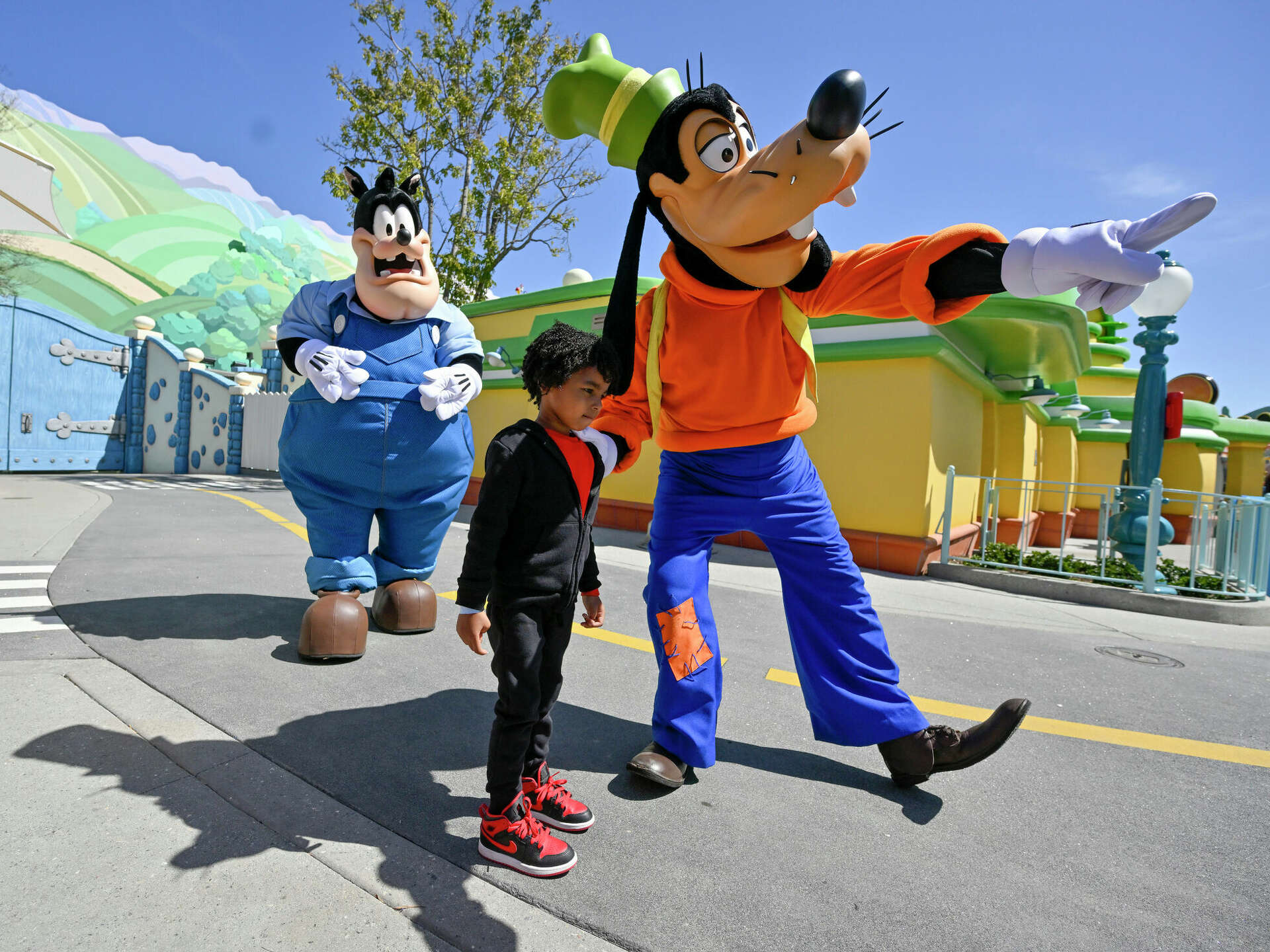 Disneyland VIP Tour: Secrets of the unique park experience