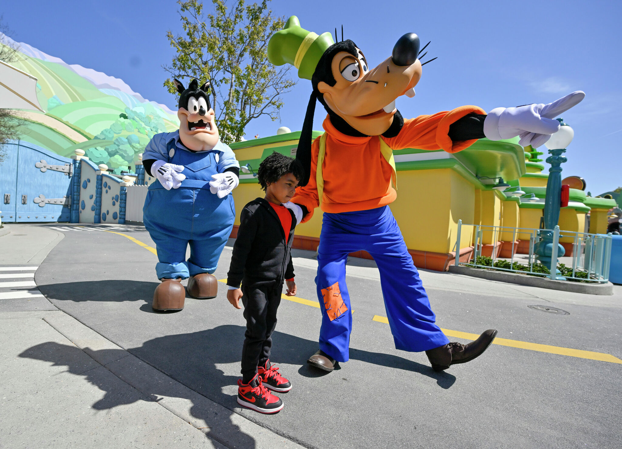 Disneyland VIP Tour: Secrets of the unique park experience