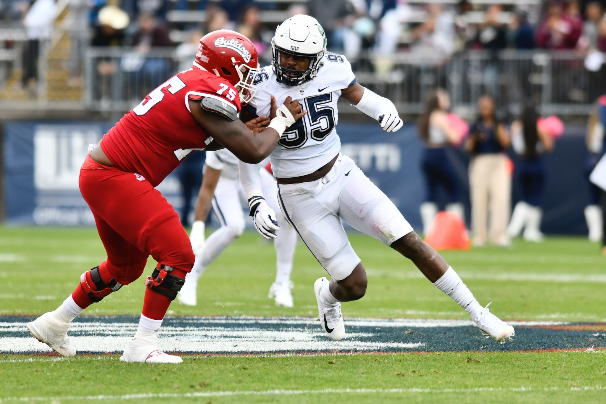 UConn defensive lineman Eric Watts hoping for breakout year, NFL looks UConn defensive lineman Eric Watts hoping for breakout year, NFL looks