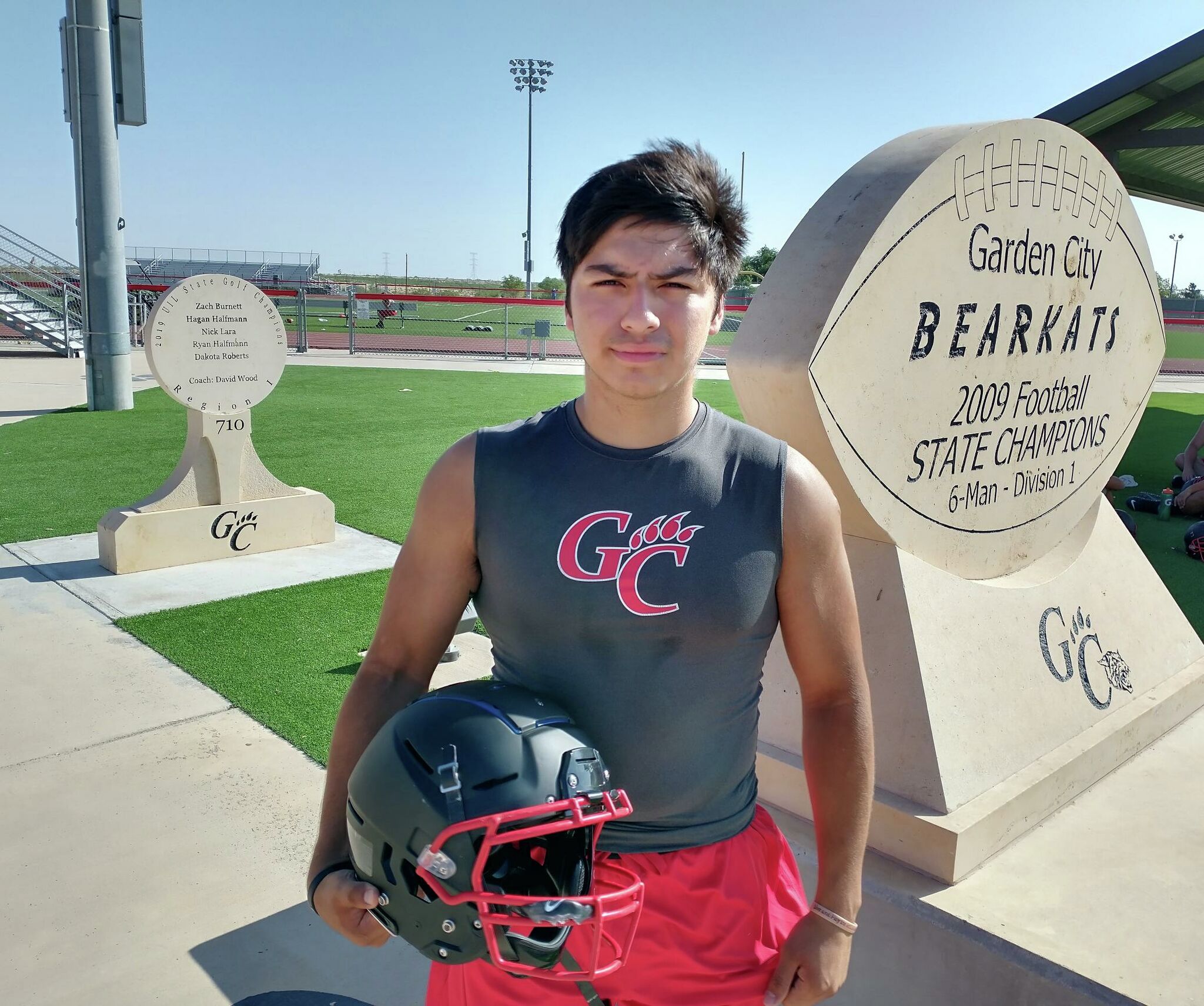 HS FOOTBALL PREVIEW: Talamantes ready to lead underdog Bearkats