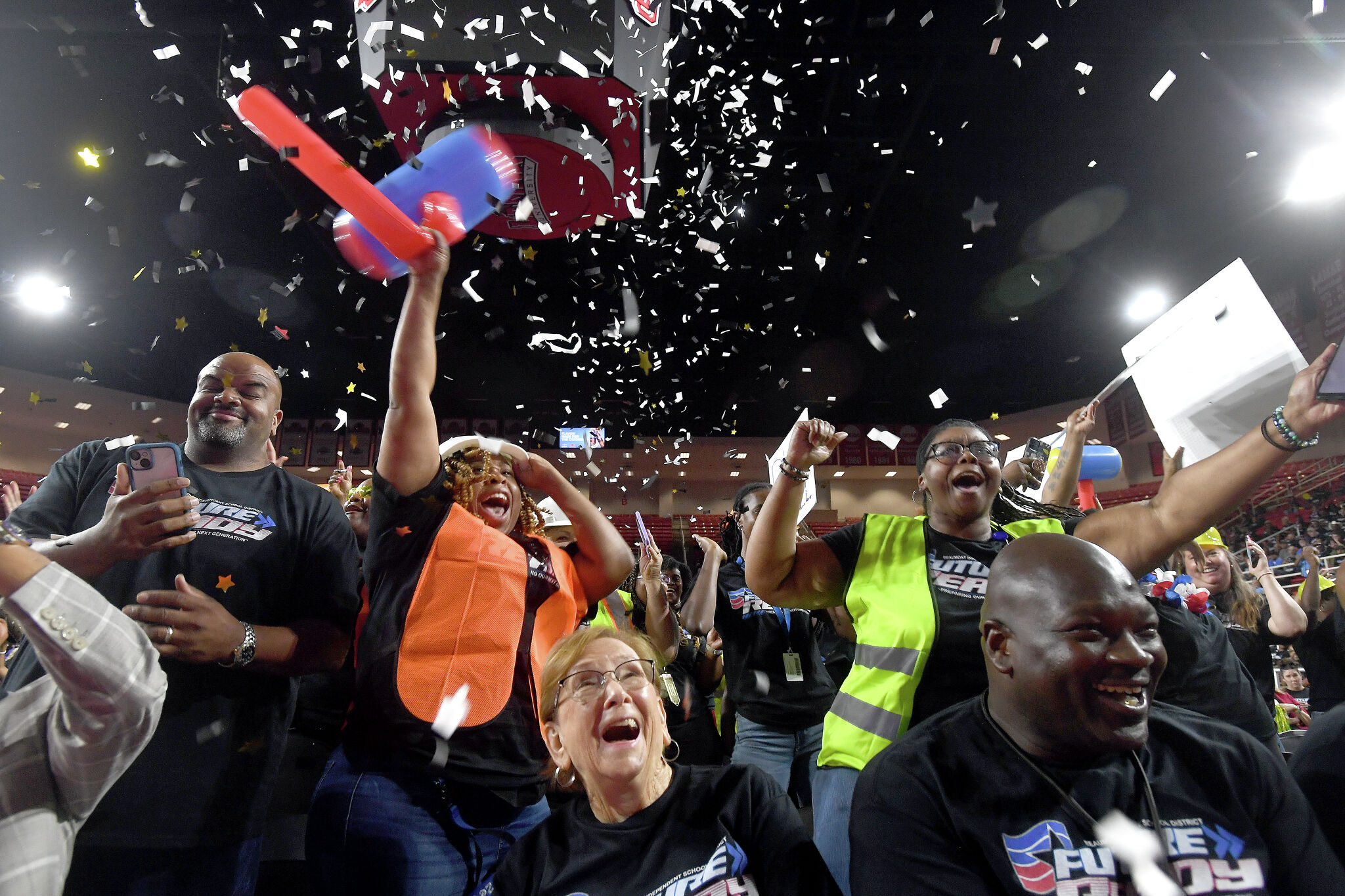 Beaumont ISD packs Montagne Center for annual convocation