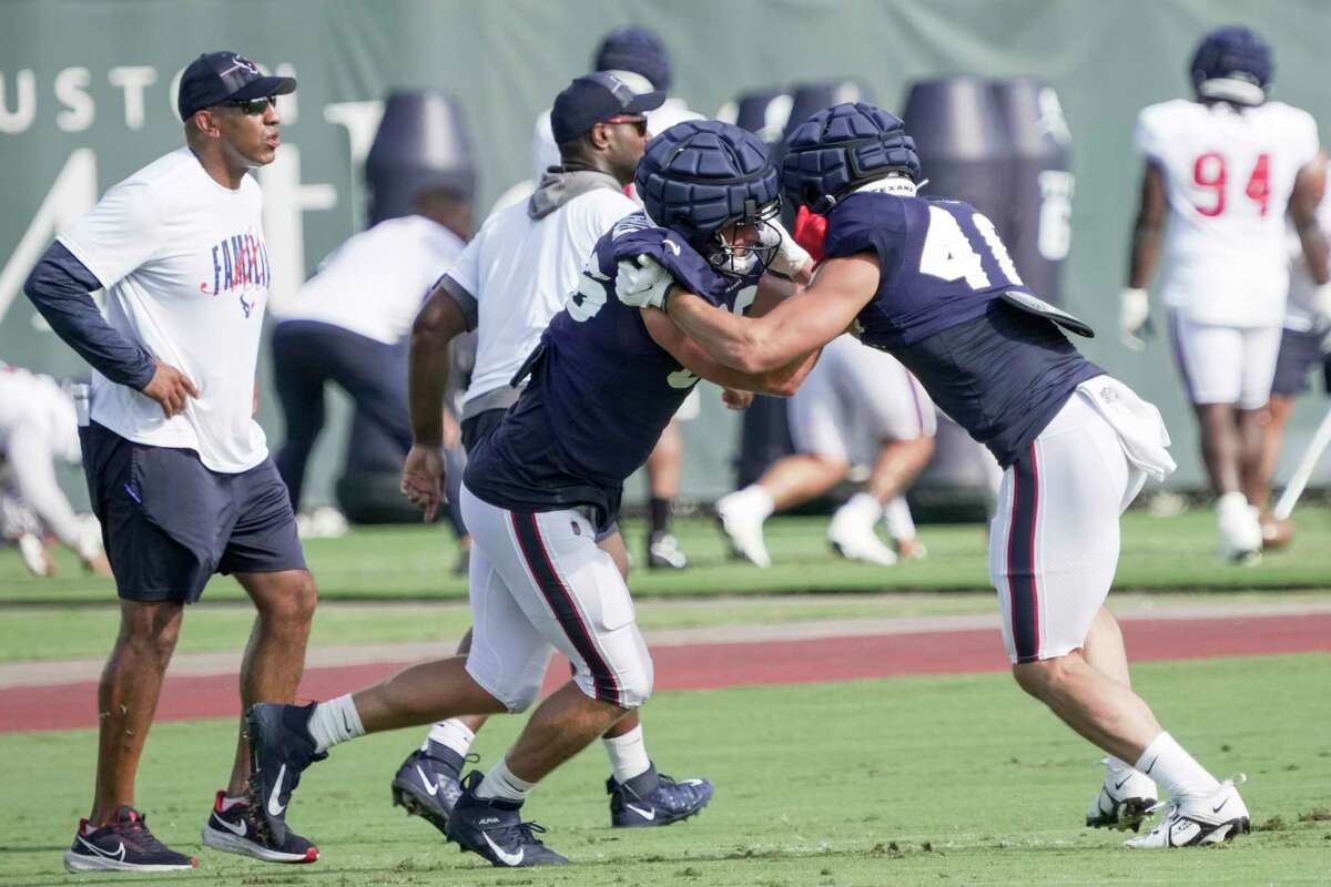 Houston Texans: DeMeco Ryans not happy with defense's intensity