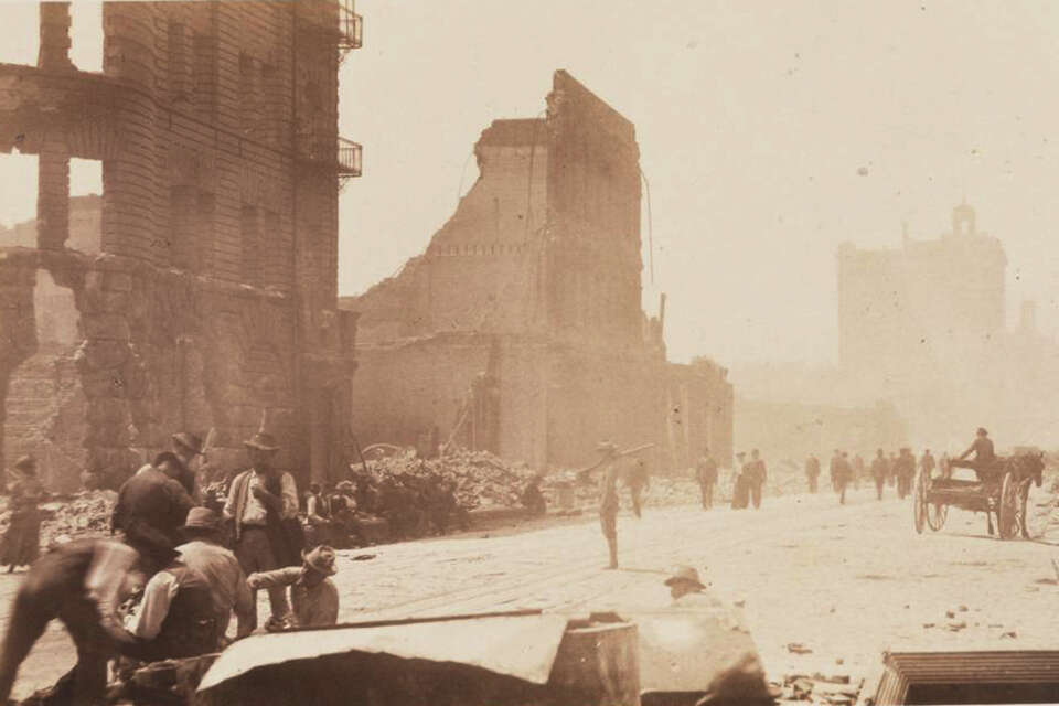 Unearthed photos show 1906 San Francisco earthquake like never before