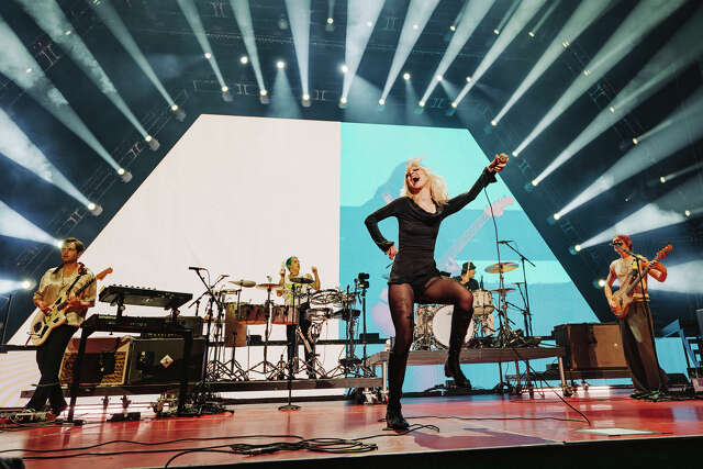 Paramore singer calls out incel culture at San Francisco concert