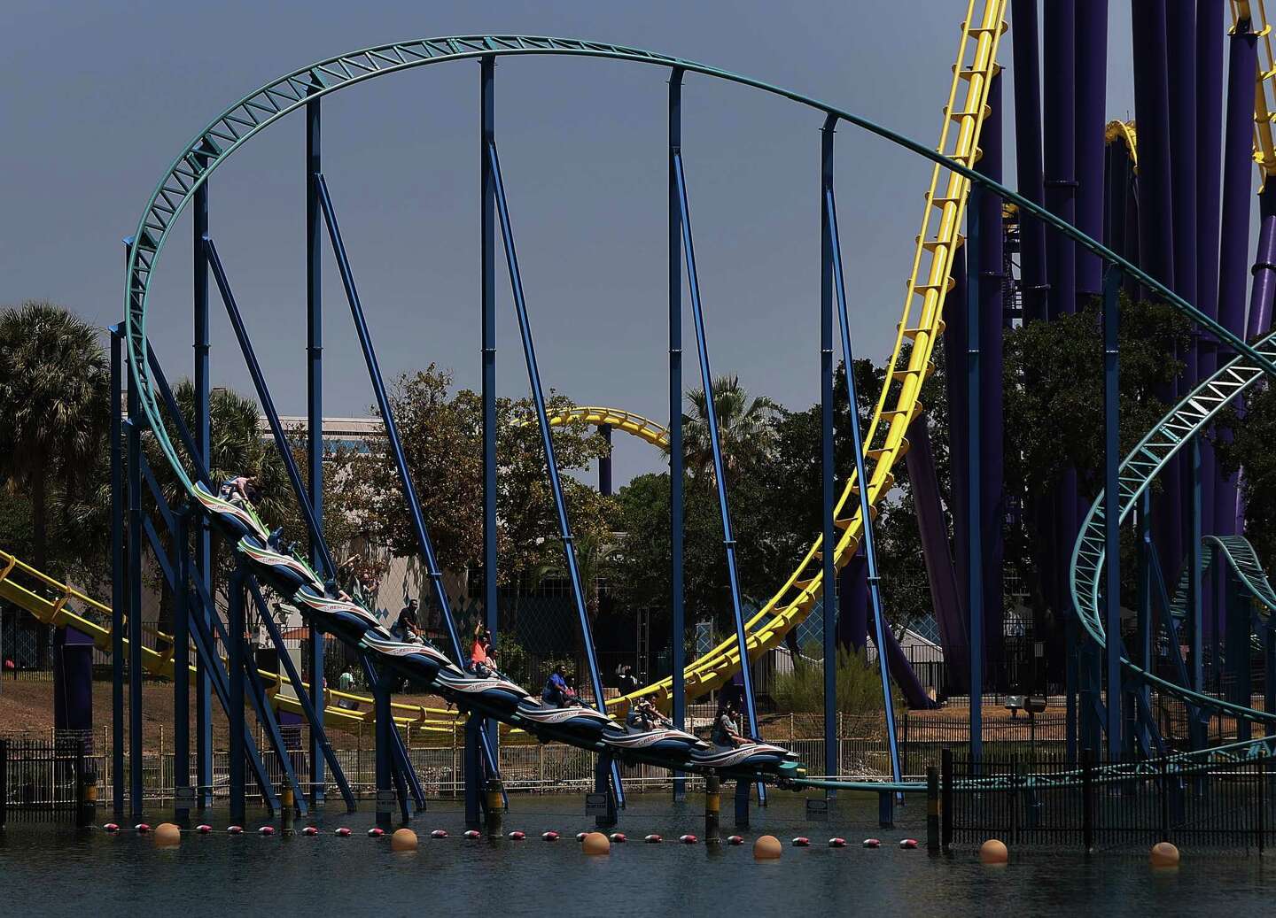 SeaWorld San Antonio, Aquatica hiring for hundreds of jobs