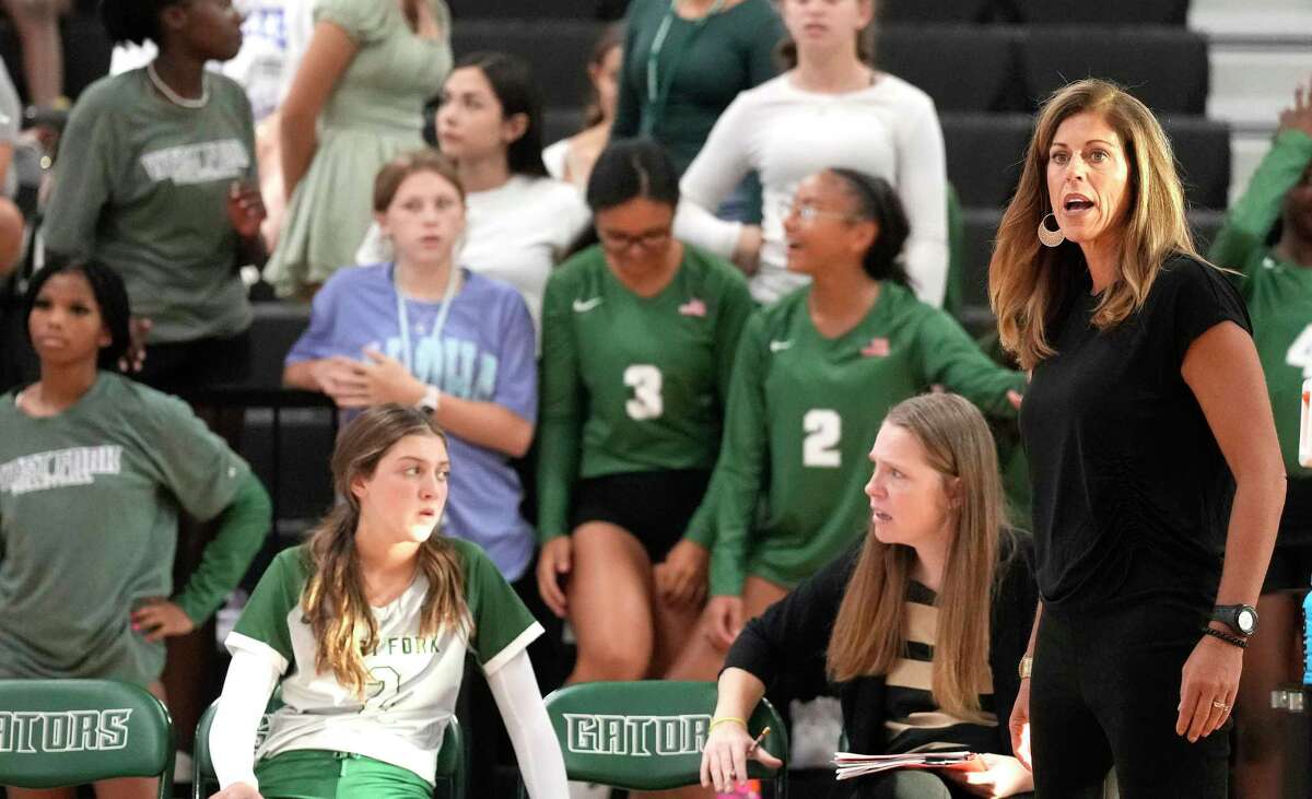 High school volleyball: West Fork inaugurares program with win