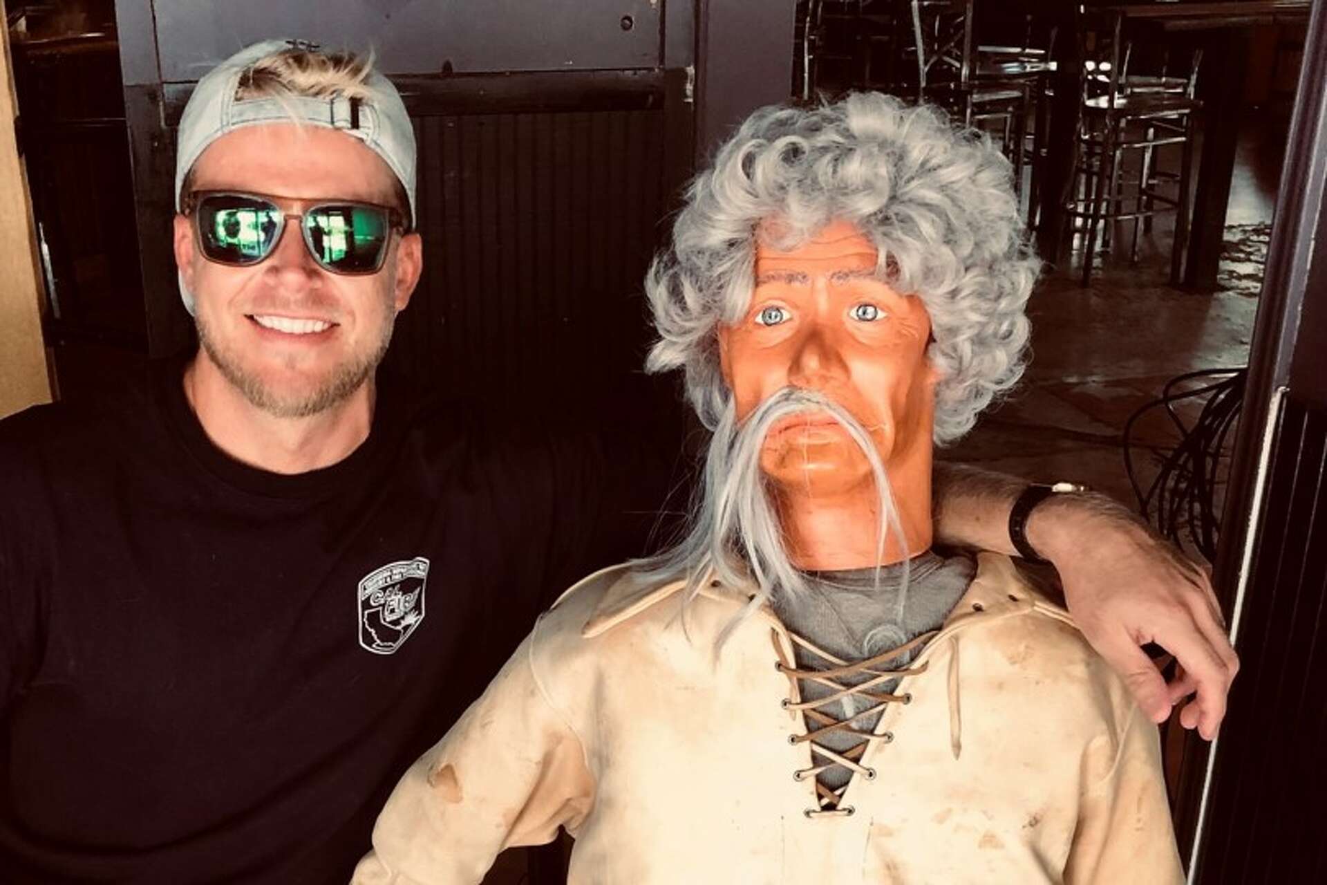 As Moses Rose’s Hideout closes, patron adopts mannequin mascot