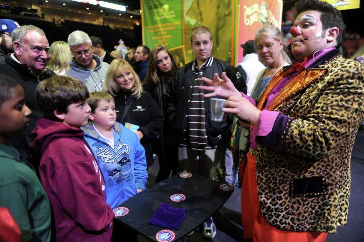 Circus raises funds for Barnum museum