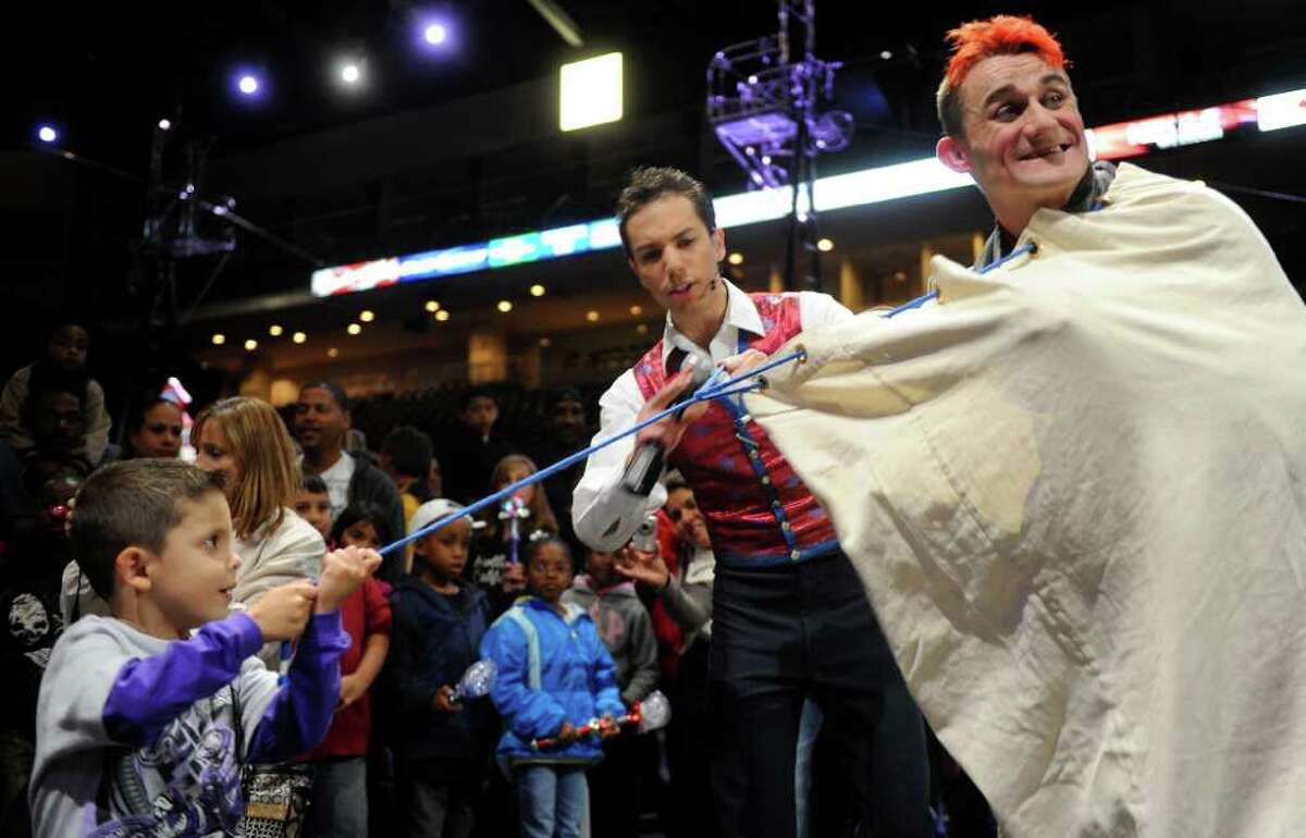 Circus raises funds for Barnum museum